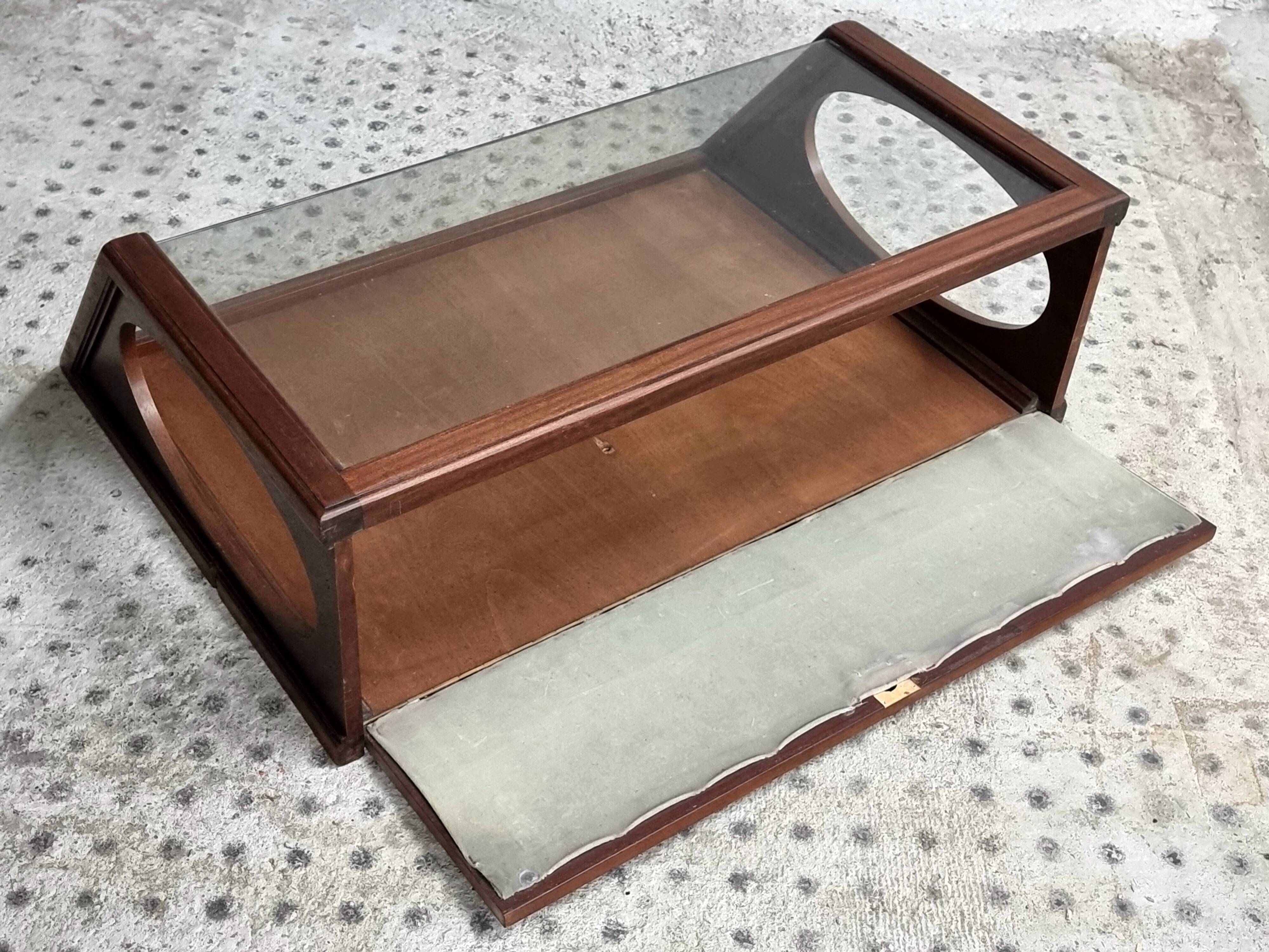 Old table showcase display walnut 61 x 85 cm | Selency