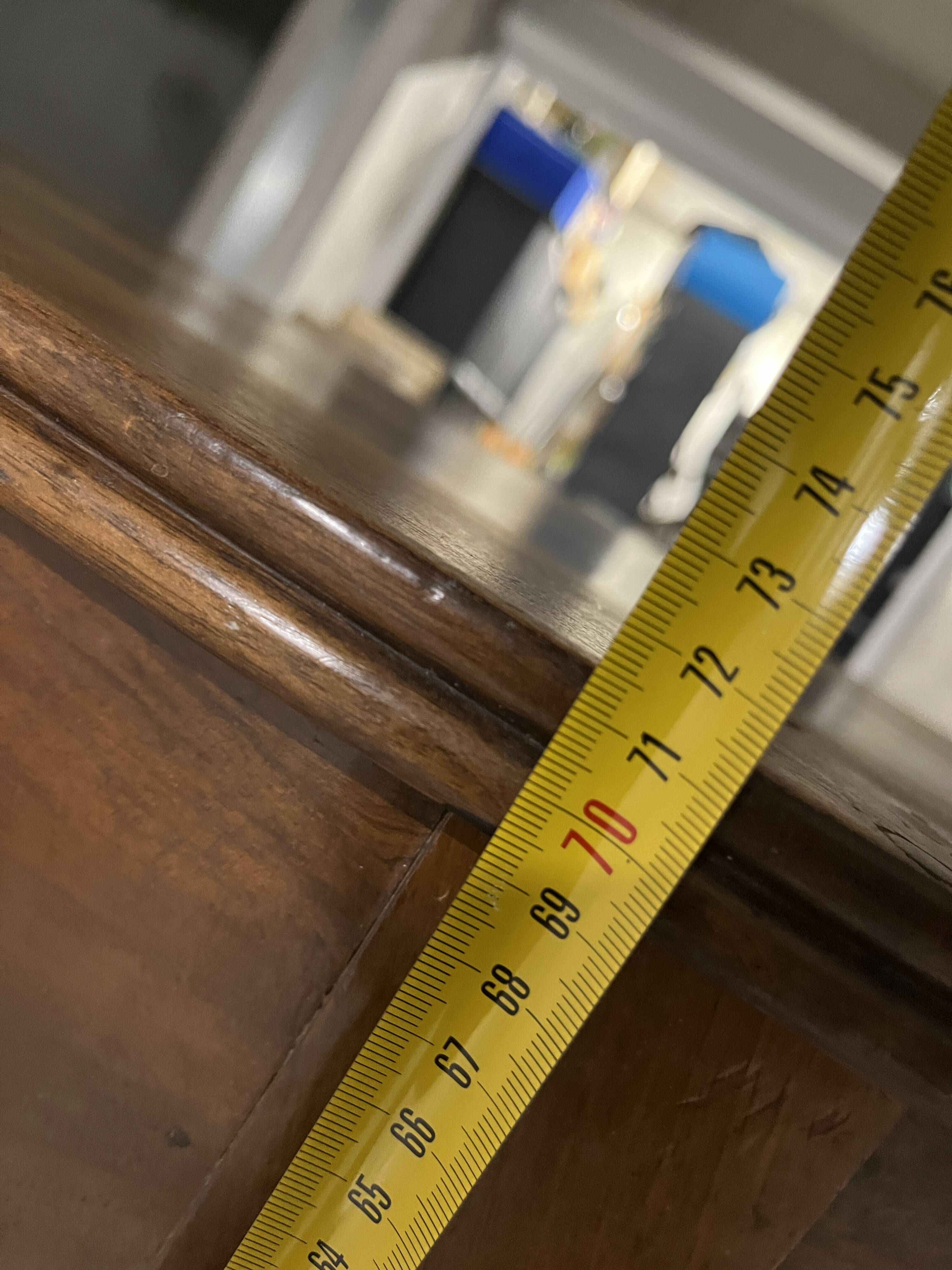 Charmante table ancienne demi-lune modulable en bois massif | Selency