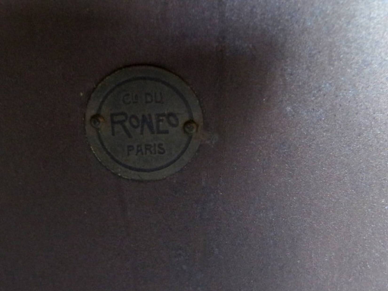 Petit bureau en métal avec abattant à rallonge par Roneo, France 1920 ...