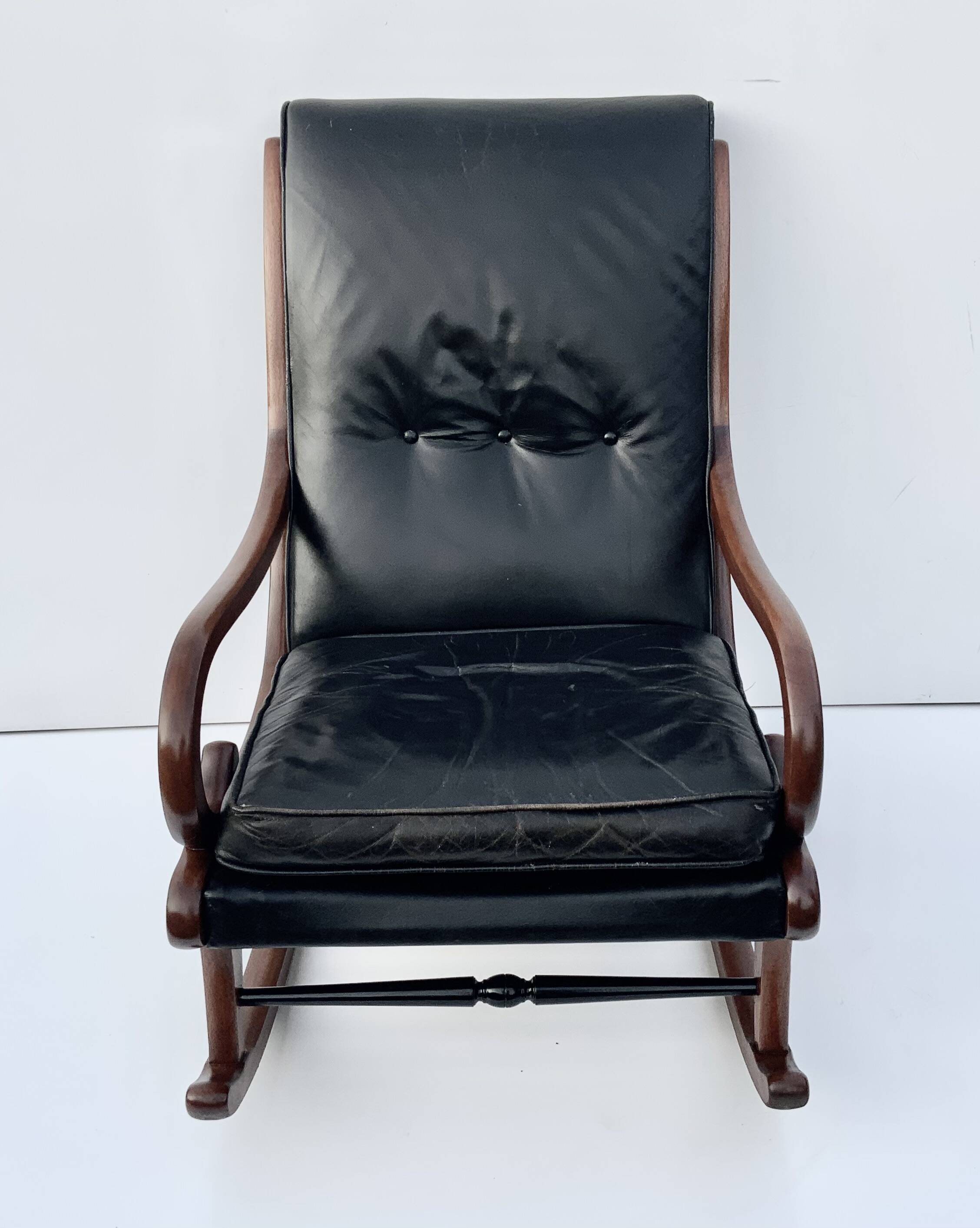 Fauteuils à bascule vintage Parker Knoll Orleans PK 1038-9 en cuir noir ...