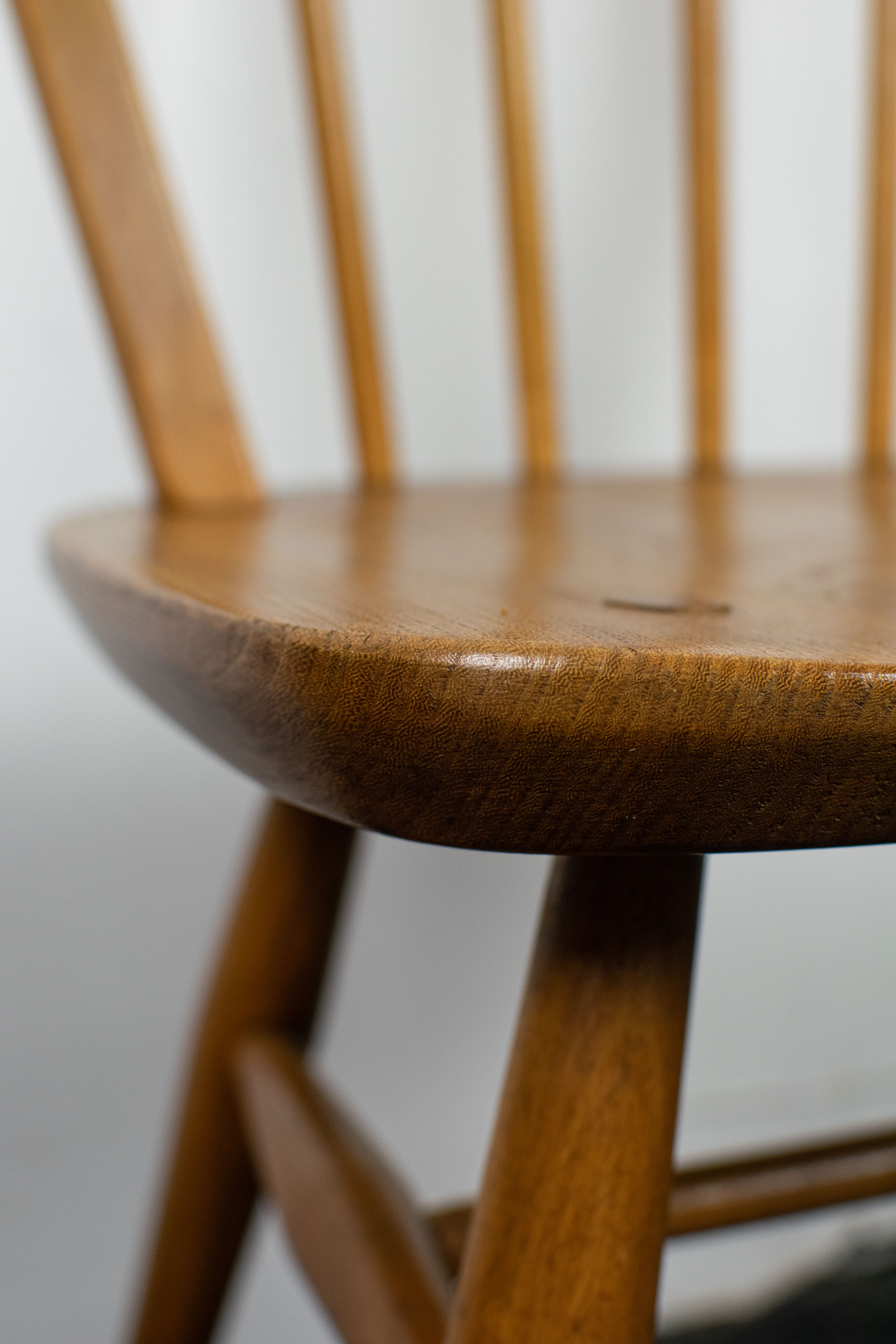 Chaise Ercol modèle 400 Windsor | Selency