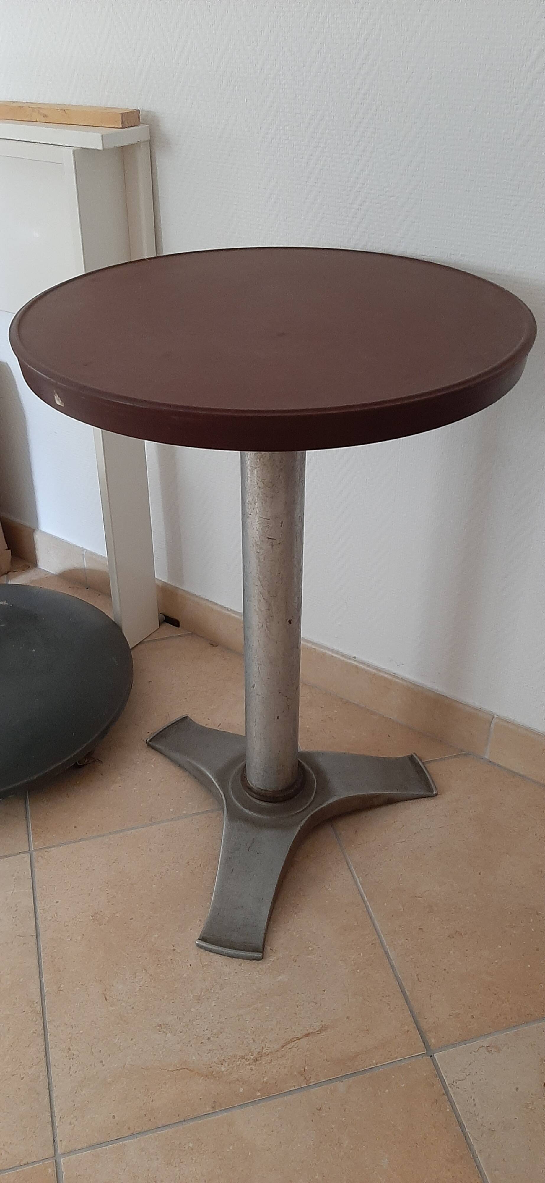 🚩 Véritable table de bistrot années 60 🚩 | Selency