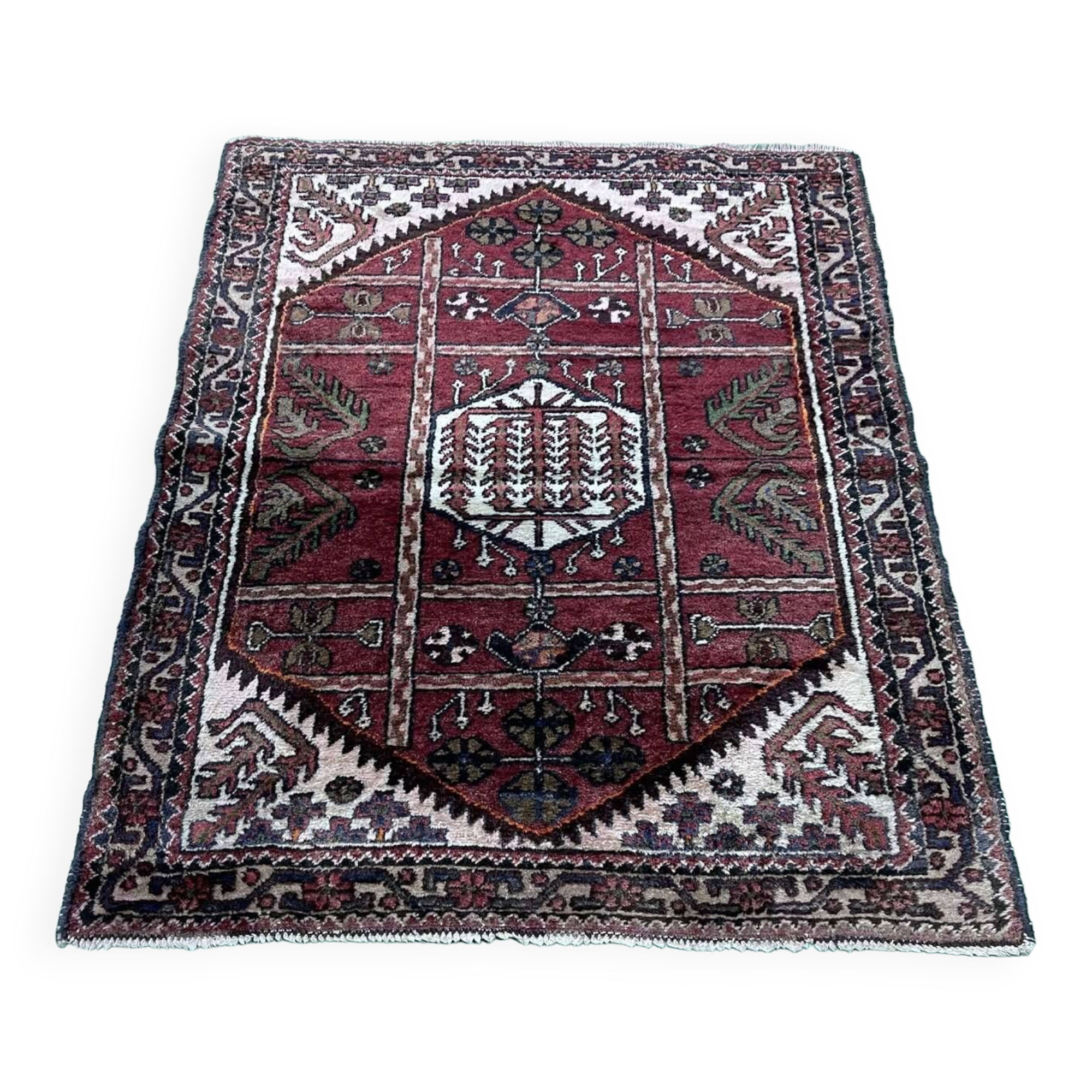Tapis iranien en laine fait main- L=1m48 l=1m14 | Selency