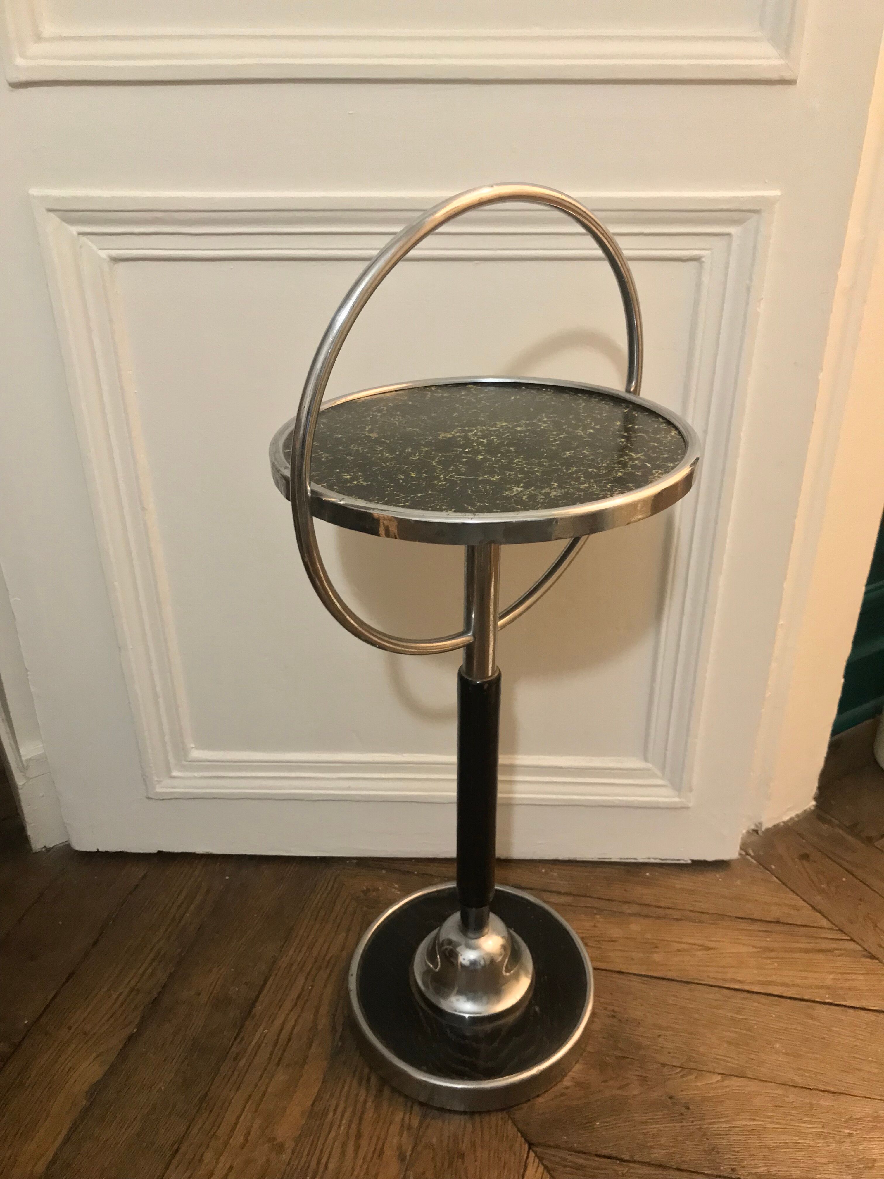 Guéridon à poignée en métal chromé et bois noir | Selency