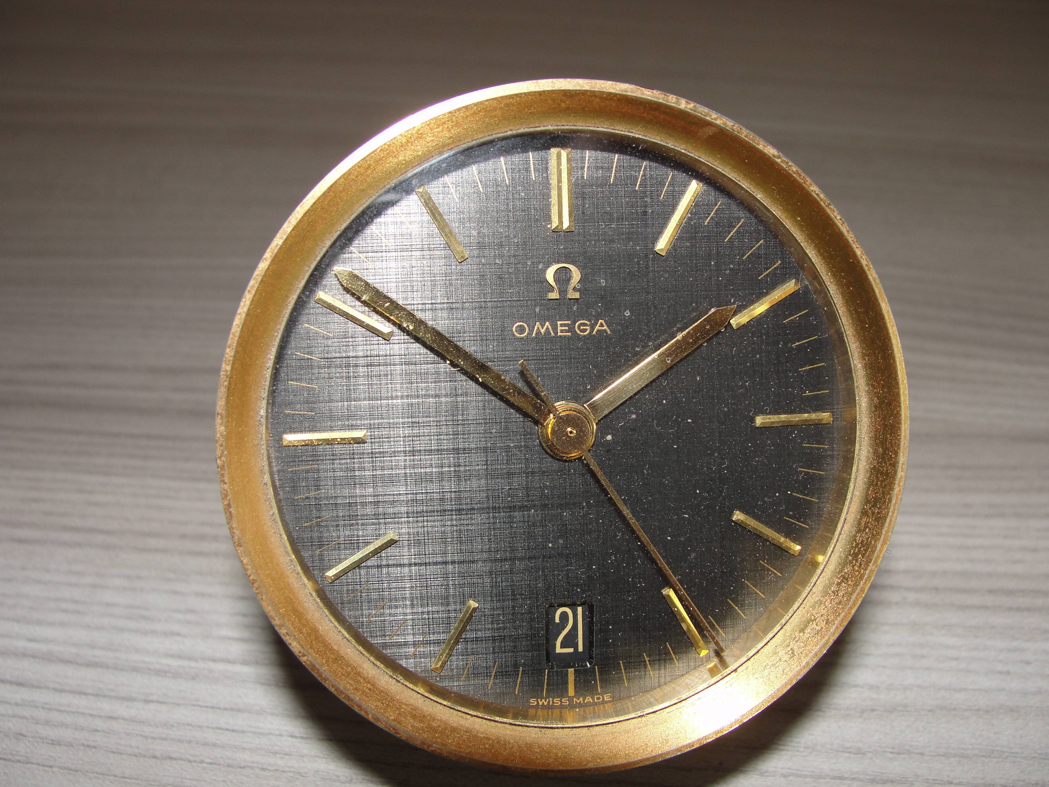 Pendule de table omega 1970 | Selency