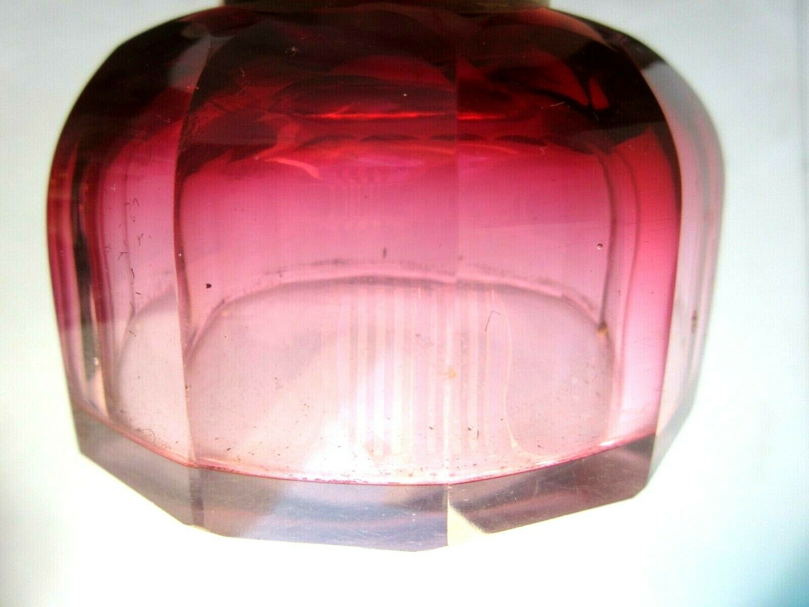 Encrier cristal rouge framboise dégradé incolore, demi-boule à 12 côtes ...