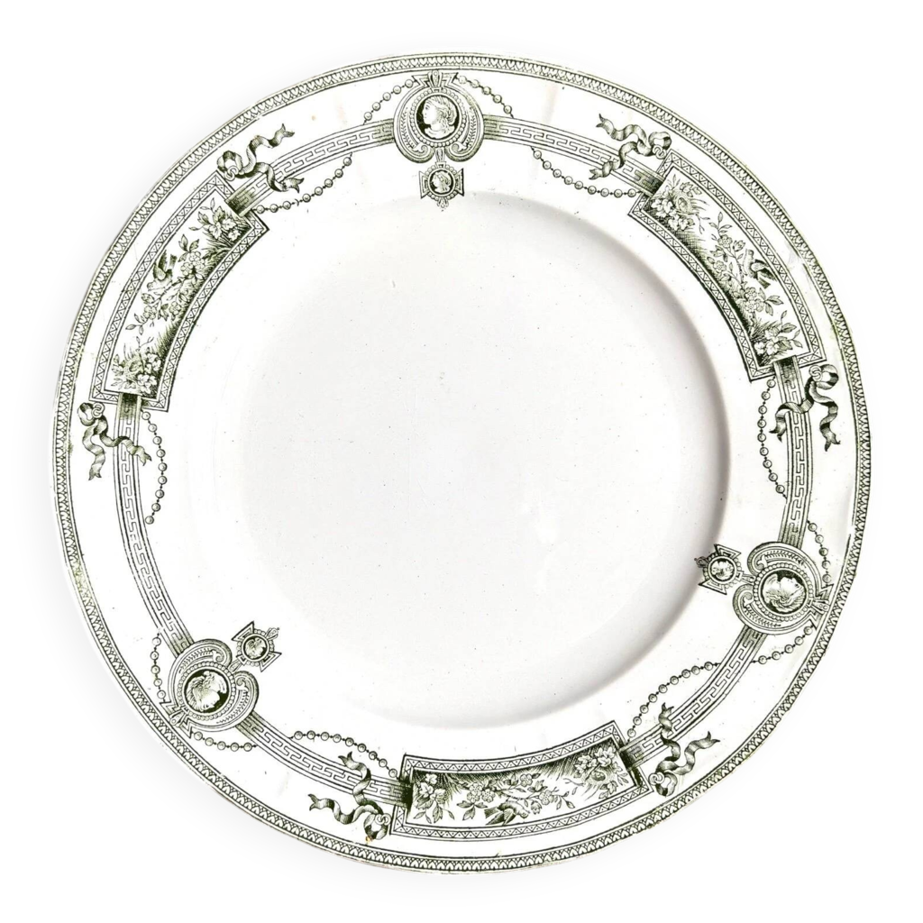 Assiette à entremet en terre de fer St Amand et Hamage, service ...