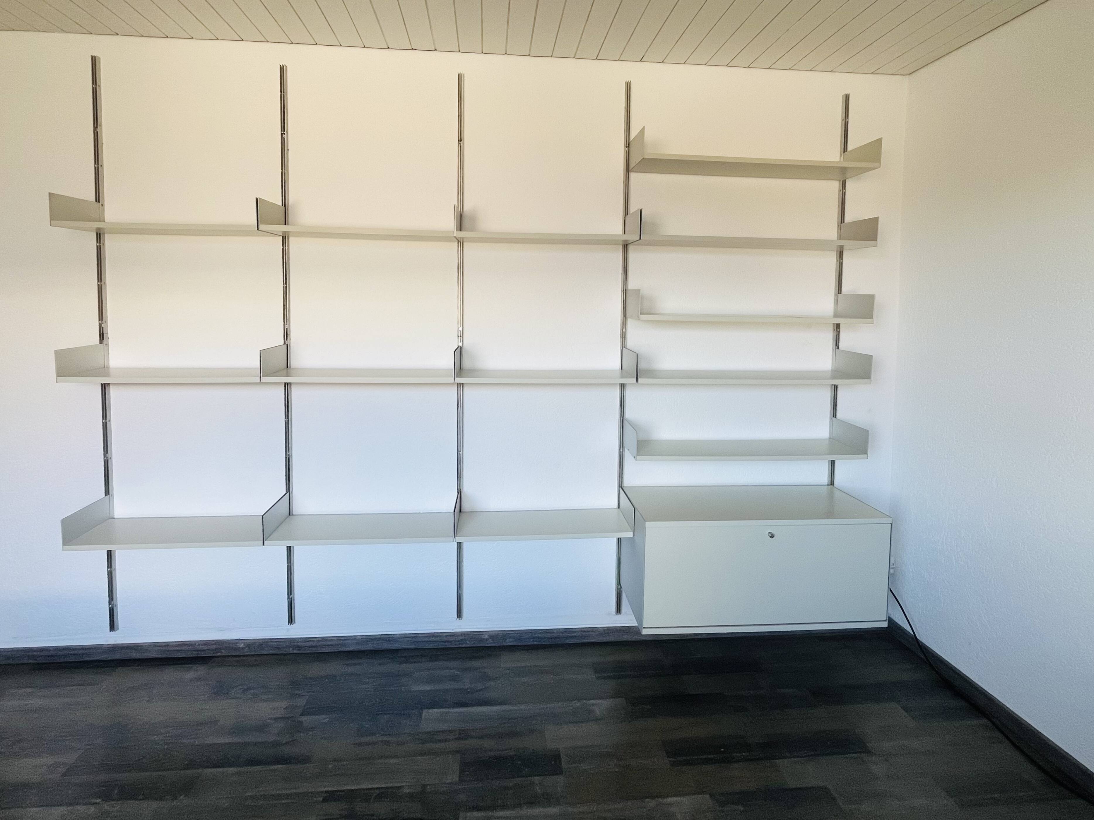 Bibliothèque modulable modèle Regal System 606 par Dieter Rams, 1970 ...