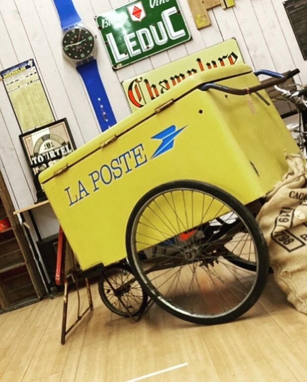 Ancien chariot de la poste | Selency