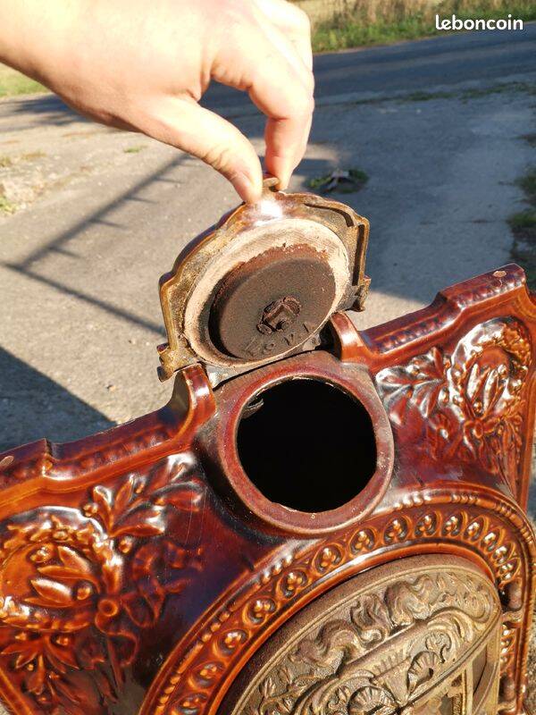 Poêle à coque de charbon Faure Revin modèle Gallia de style Art nouveau ...