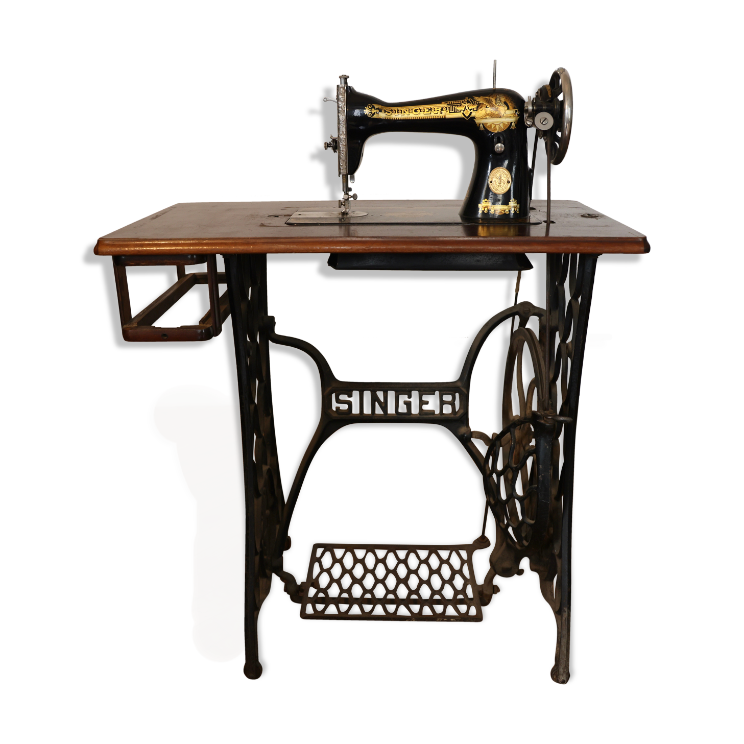 Ancienne machine à coudre Singer à pédale, fabrication anglaise | Selency