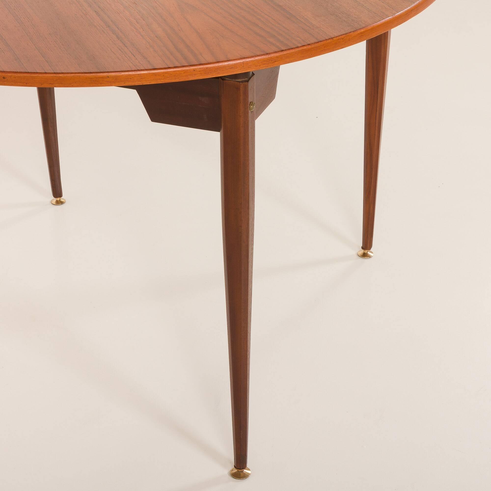 Table à manger italienne en teck, années 1960 | Selency