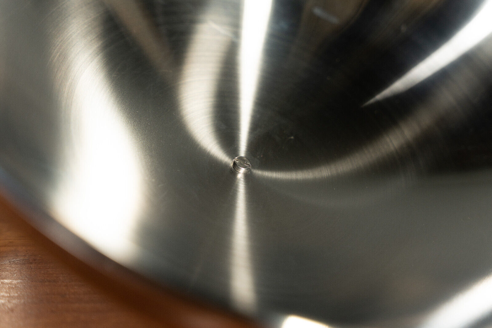 Suite de 8 cloches en inox service de table XXe | Selency