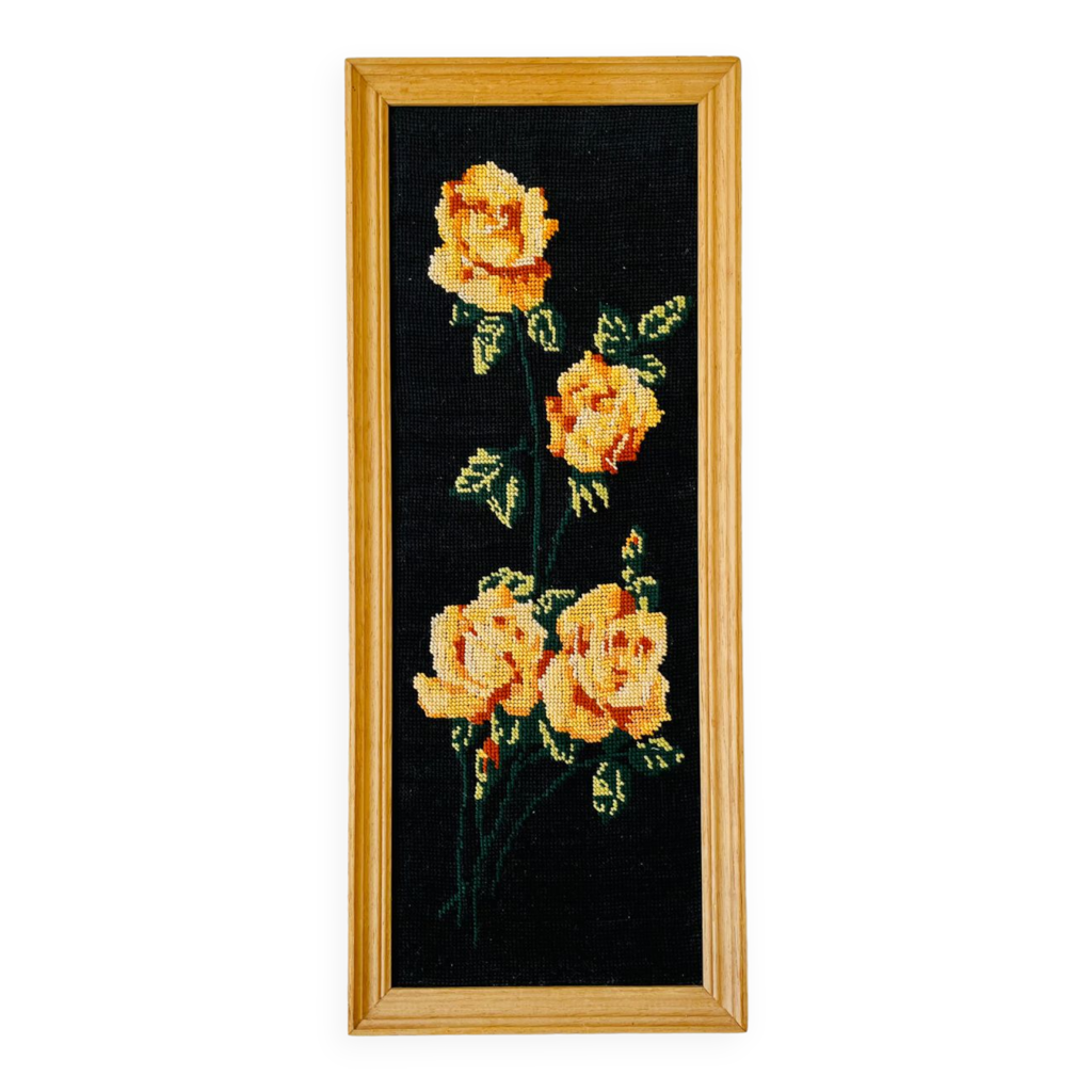 Encadrement vintage canevas roses fond noir | Selency