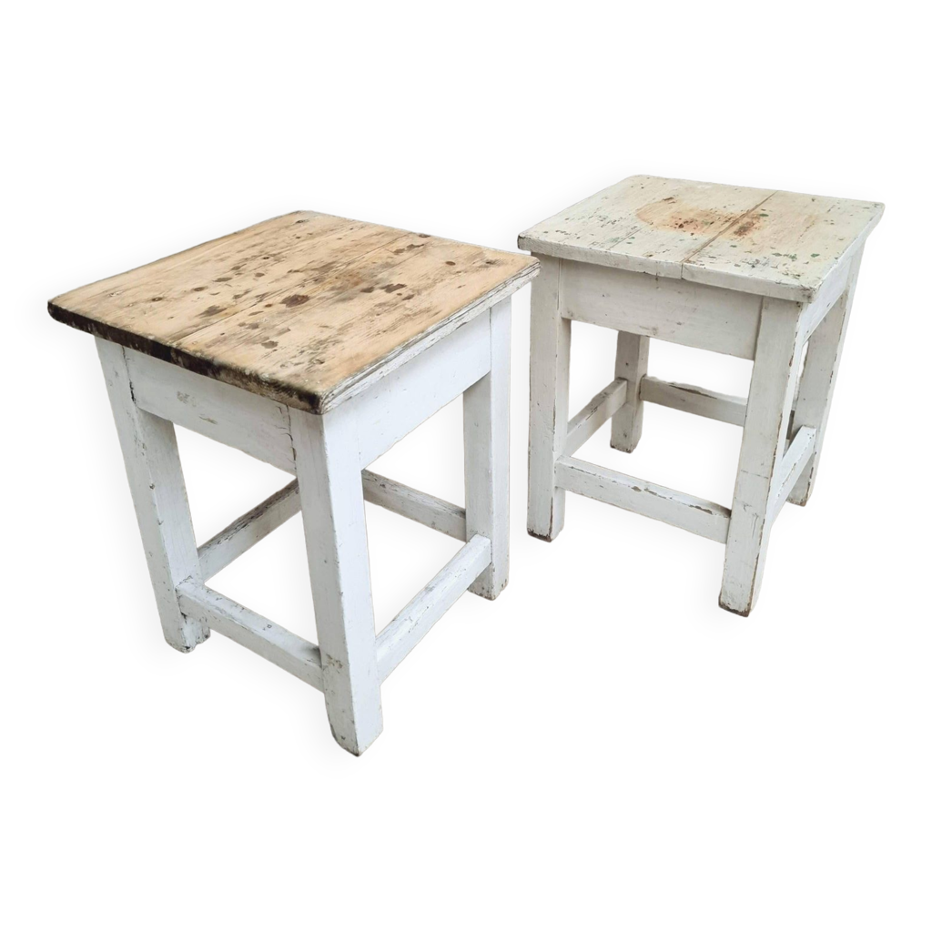 Tabourets anciens, tables d'appoint hongroises vintage, blanches | Selency