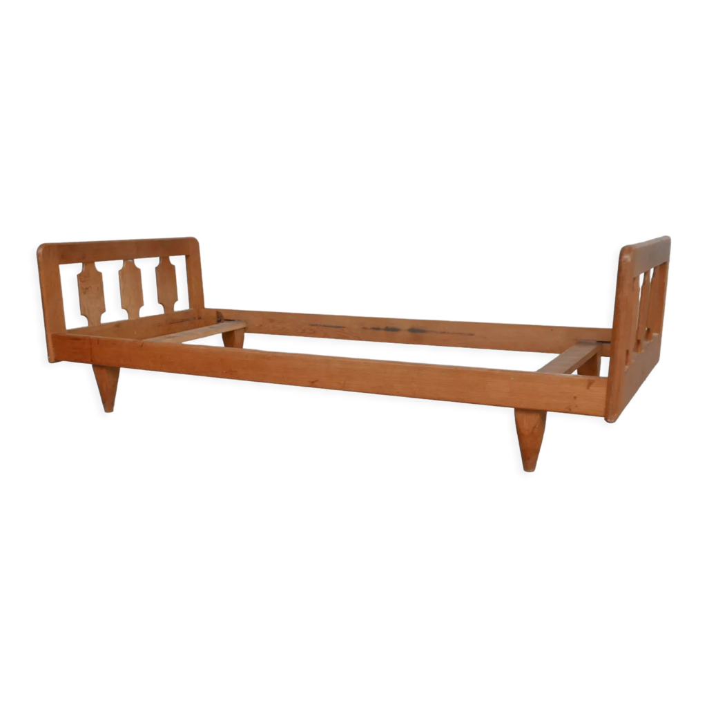 Lit de repos en chêne par Guillerme et Chambron | Selency