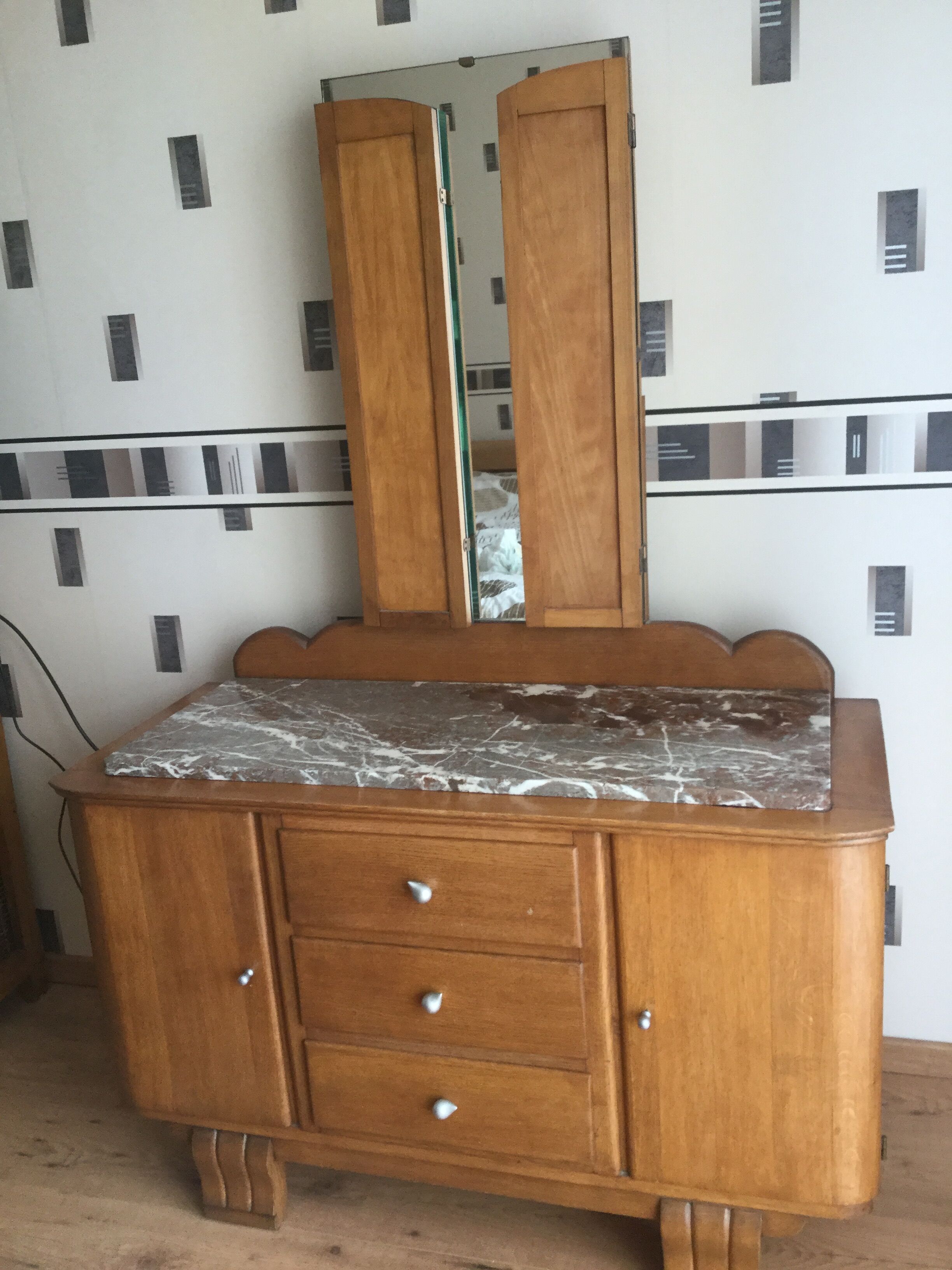 Coiffeuse avec miroir triptyque années 50 | Selency