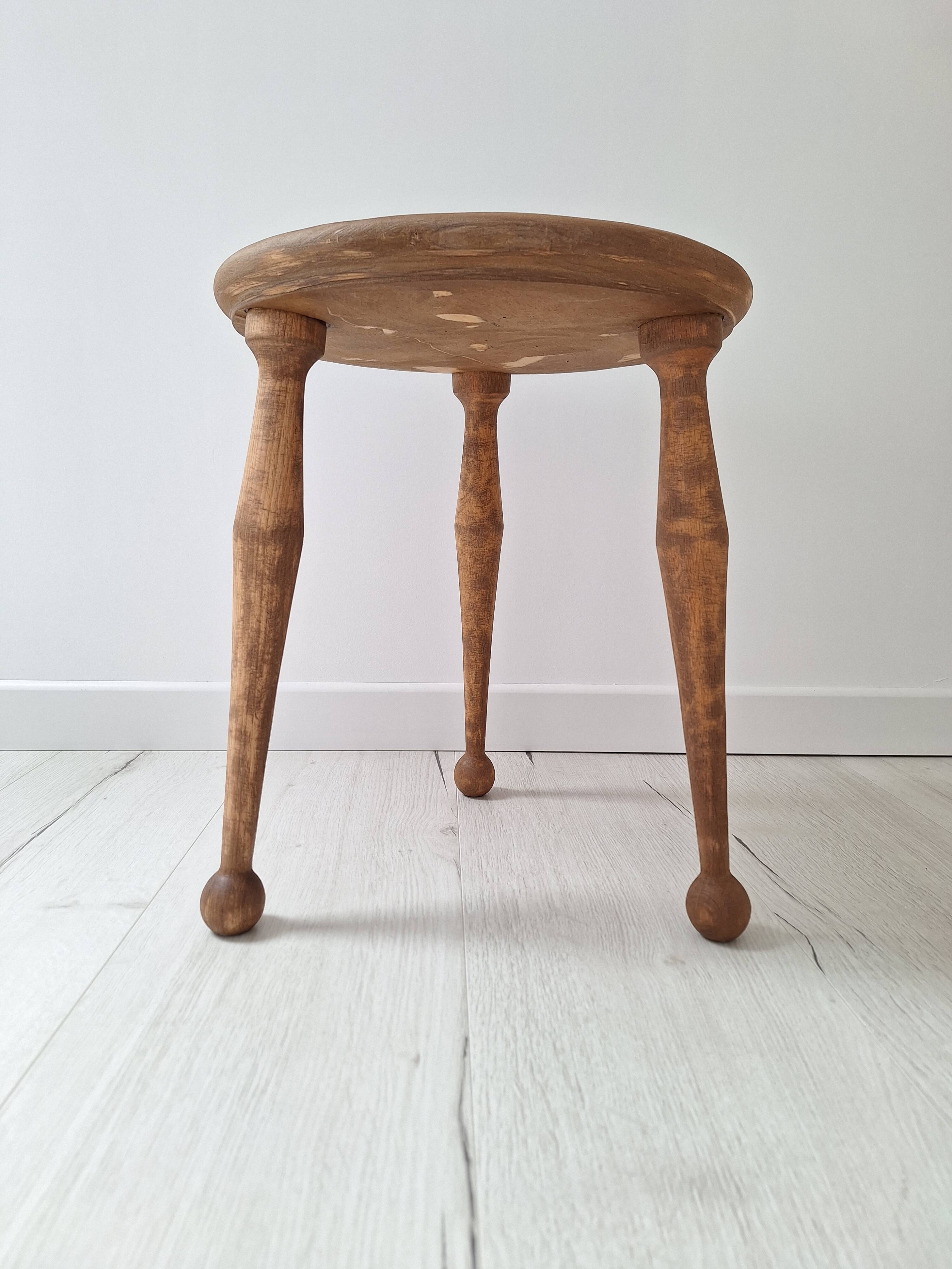 Tabouret tripode en bois | Selency