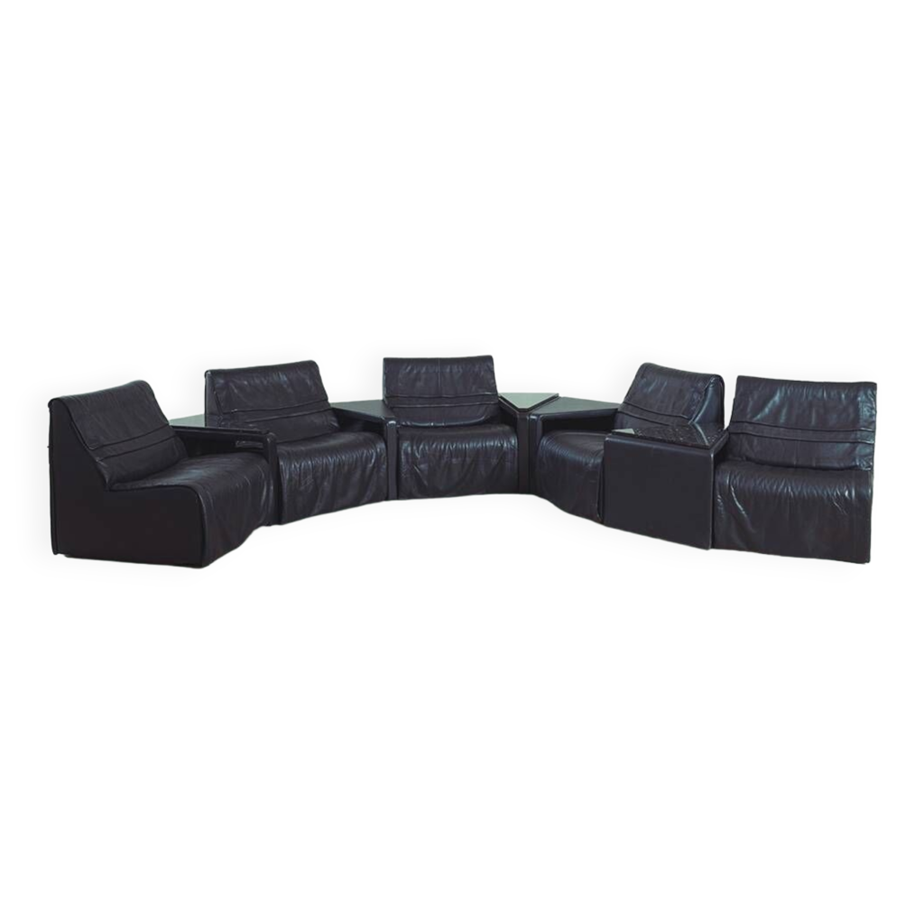 Canapé et tables modulaires noirs à 10 éléments De Sede avec plateaux ...