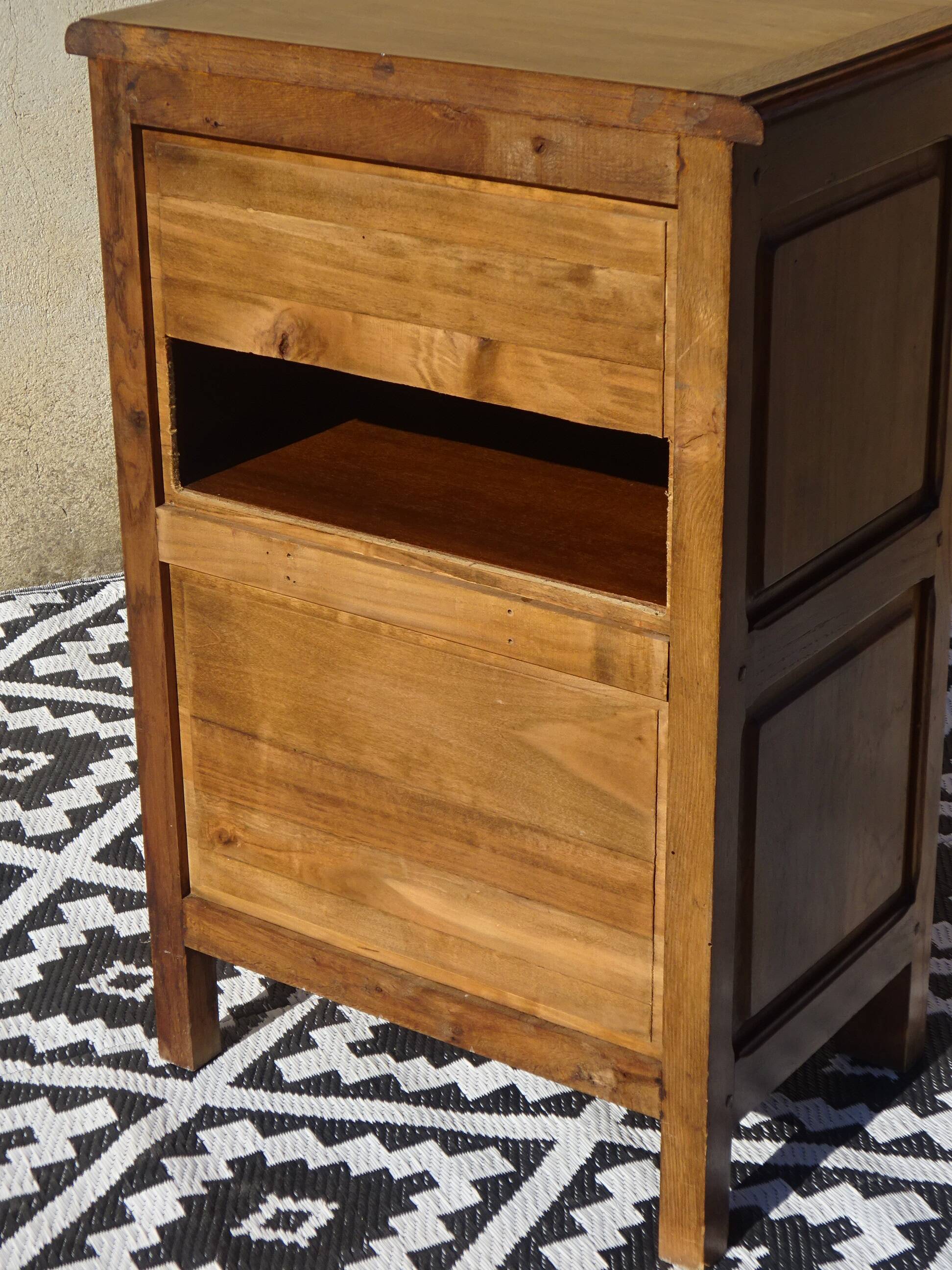 Rustic jam cupboard made of solid oak | Selency