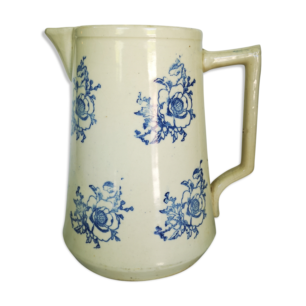 Ancien pichet en faïence, Terre d'acier, Saint Uze | Selency