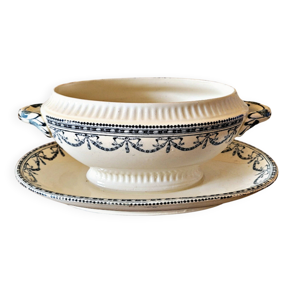 Saucière terre de fer Salins modèle Guirlandes Louis XVI | Selency