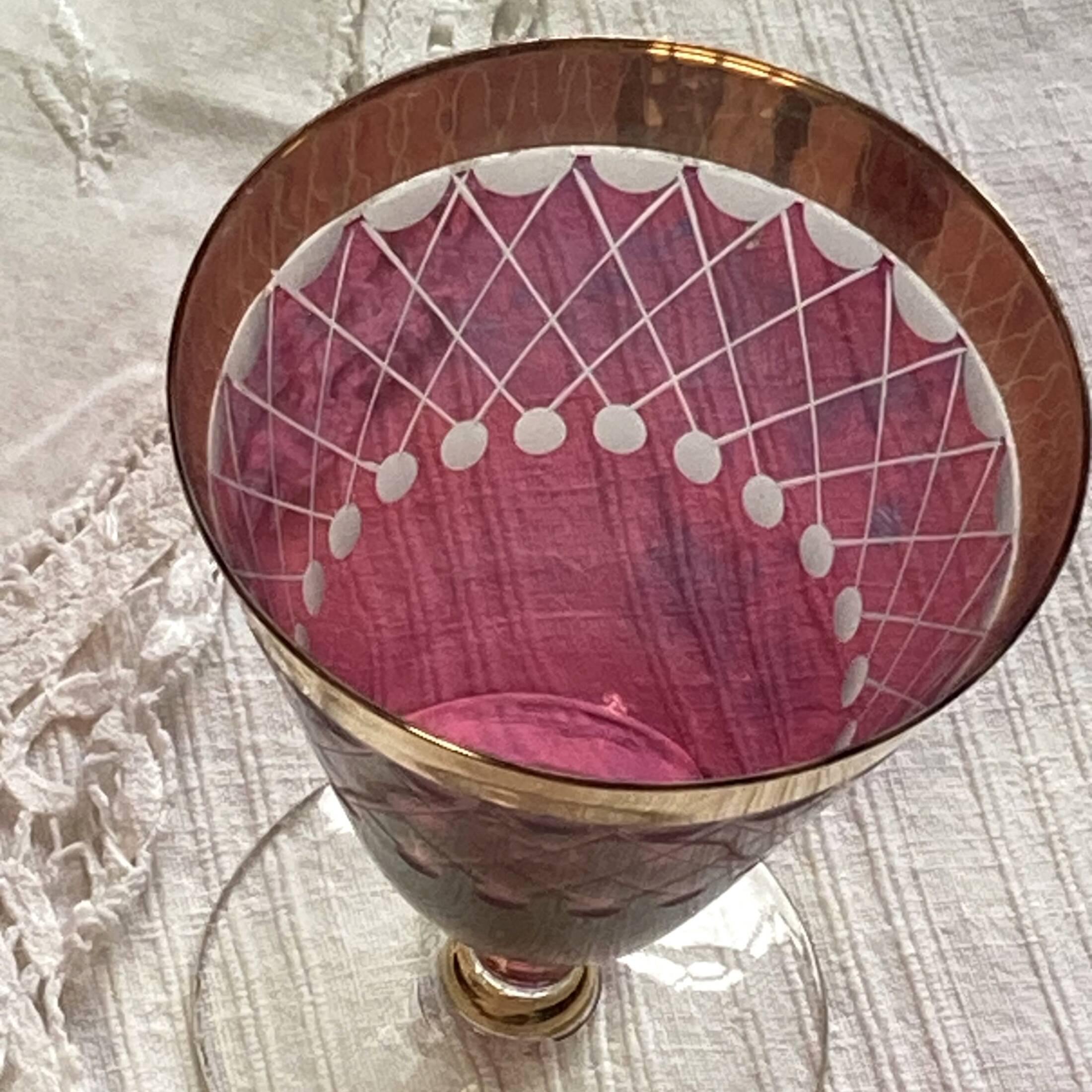 Lot de 6 verres moyens taillés rouge/grenat et dorure ancien ACC-7054 ...