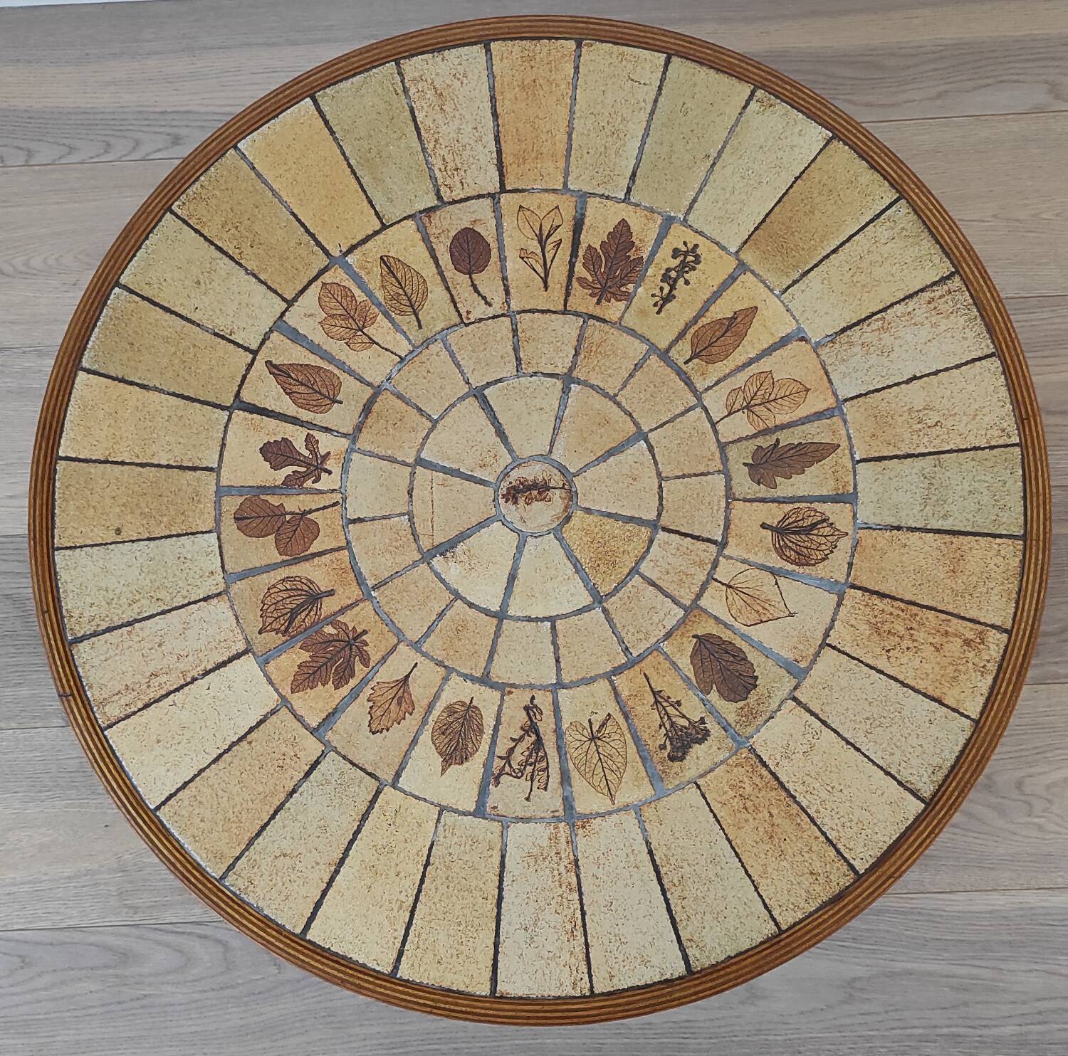 Table basse herbier ronde, années 60 | Selency