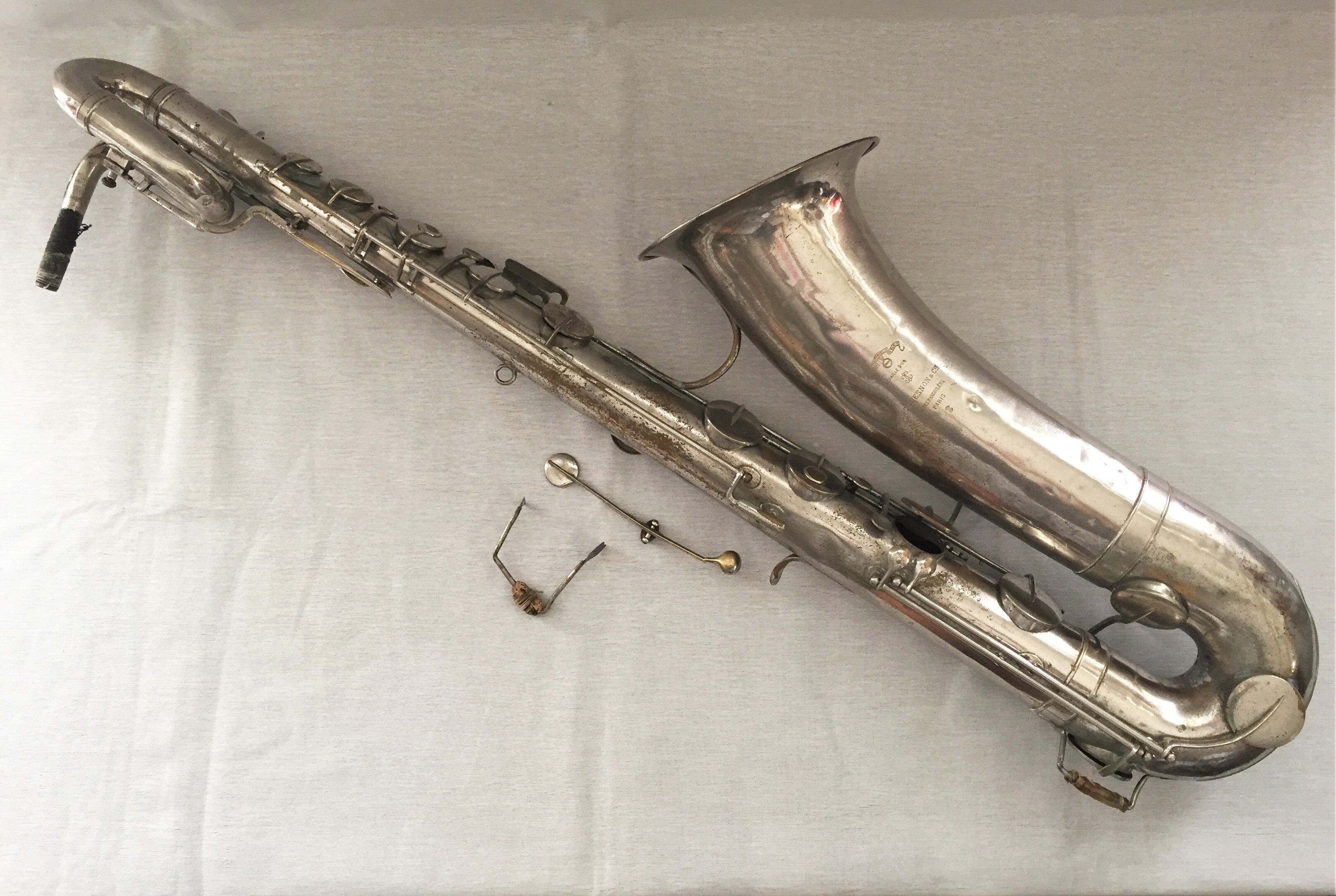 Saxophone baryton Couesnon & cie Paris 1889 | Selency