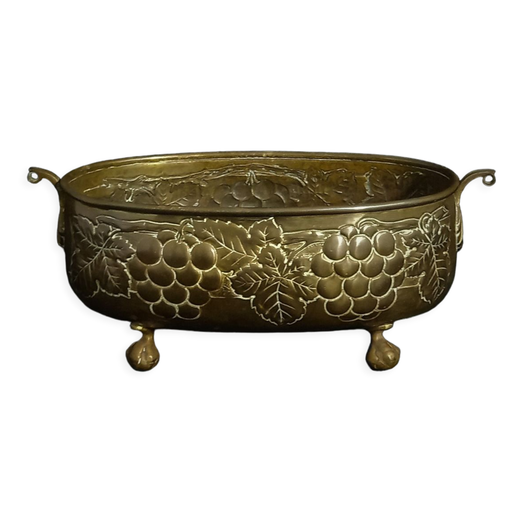 Jardinière XIXème siècle en laiton avec décor de vigne et pieds boule ...