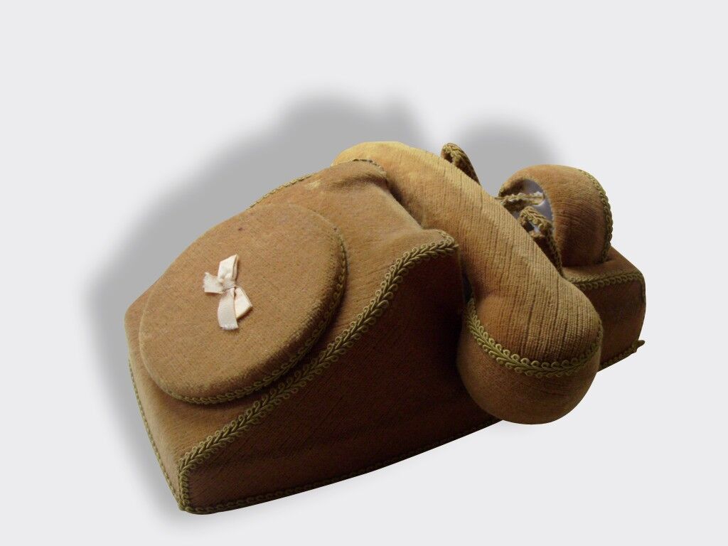 Cache téléphone en velours années 70 | Selency