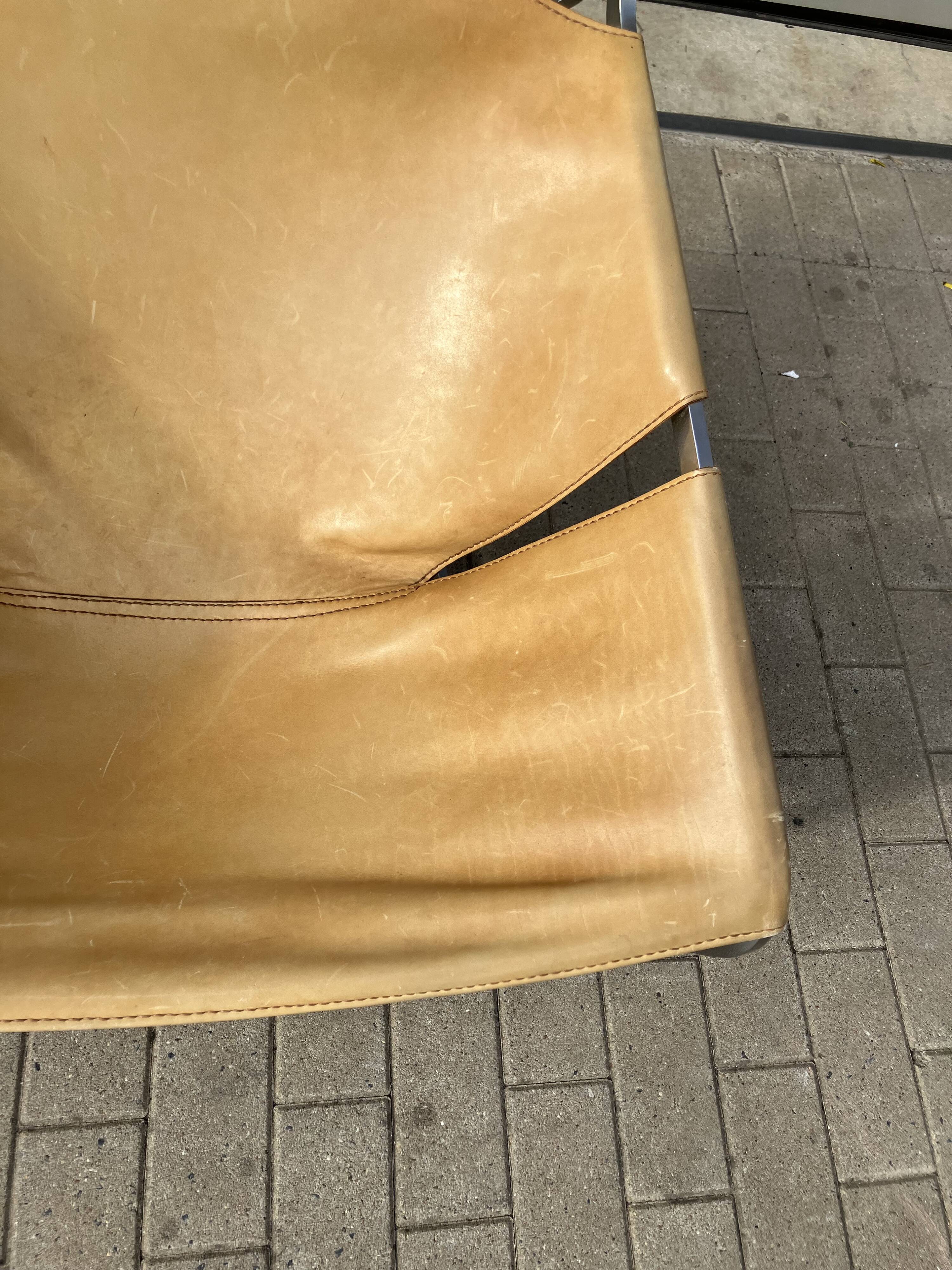 Artifort F444 van Pierre Paulin, camel naturel leder | Selency