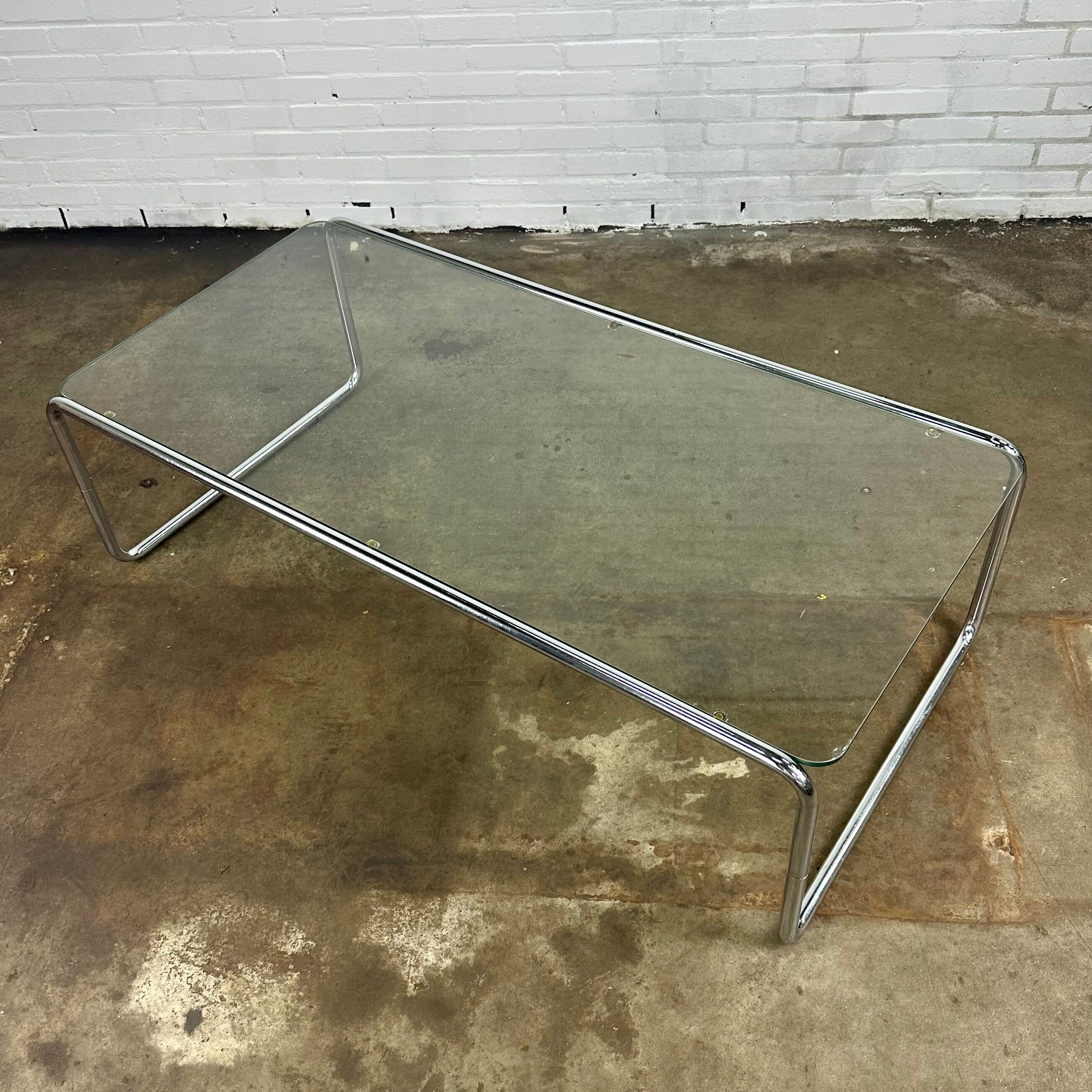 Tubular frame coffee table | Selency