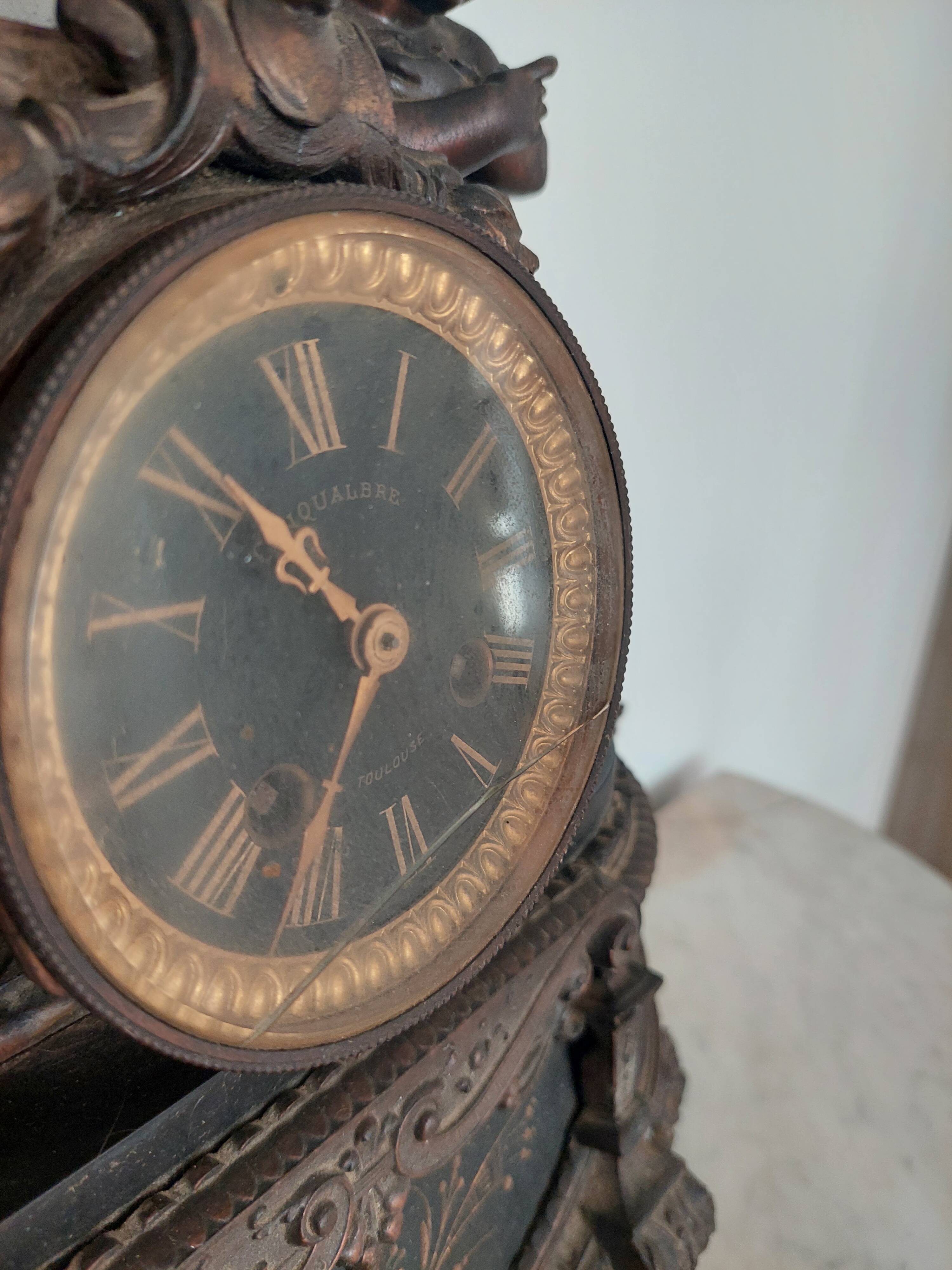 Horloge Maison Cinqualbre en bronze avec personnage féminin et angelot ...