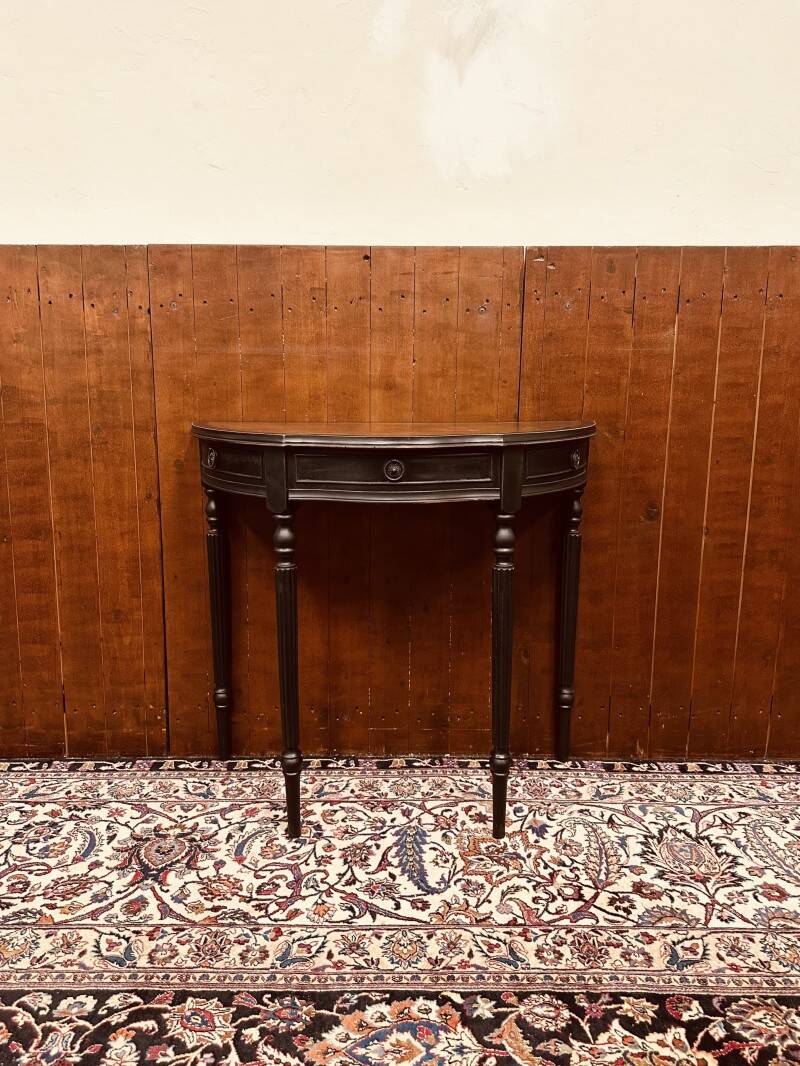 Table d'appoint, console anglaise classique noire avec plateau en cuir | Selency