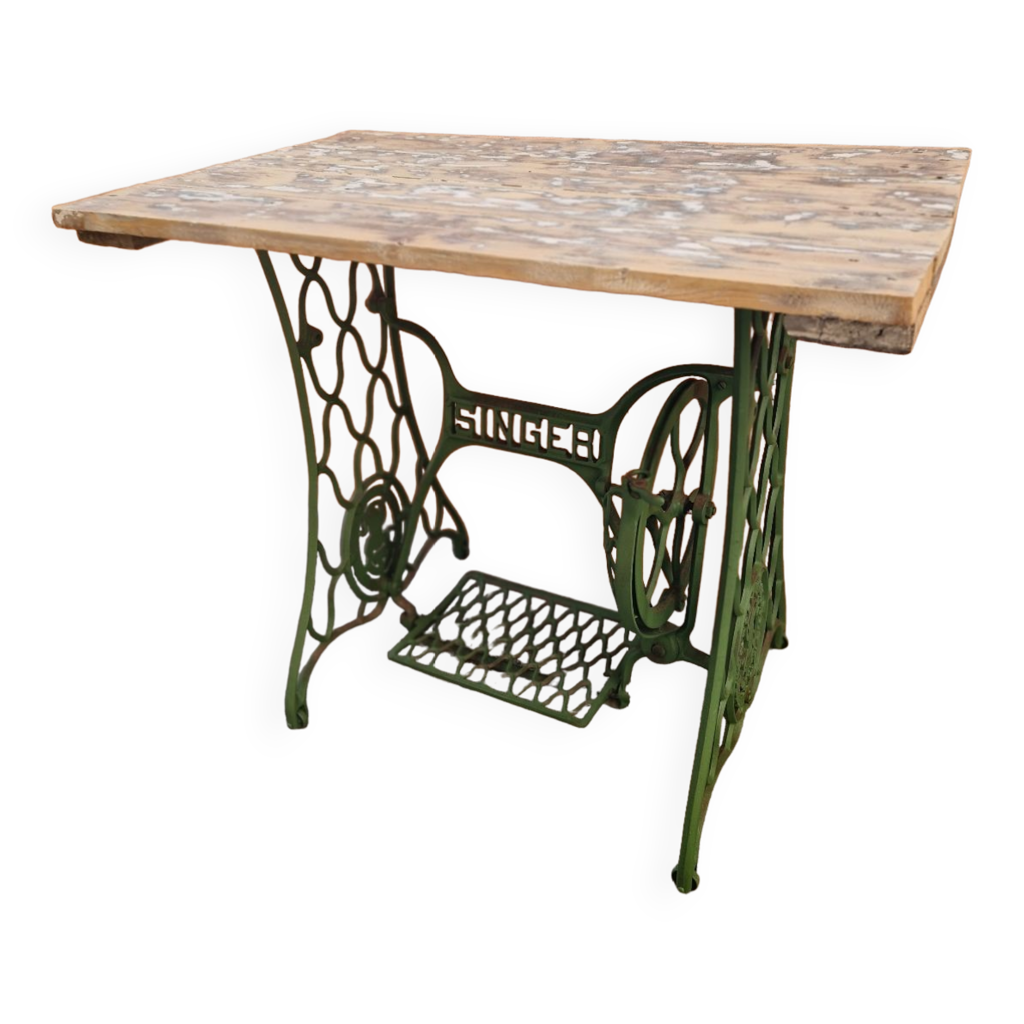 Singer table | Selency
