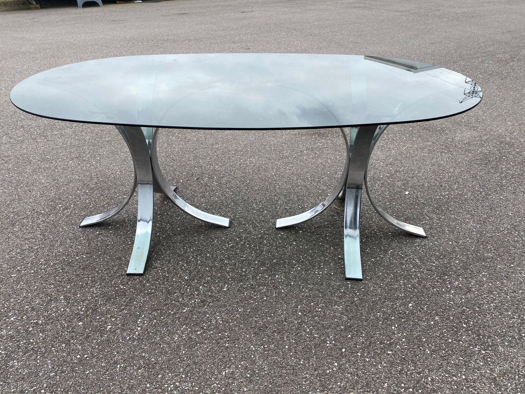 Table Manger Des Ann es 70 Chrome Et Verre Fum Selency table-manger-des-ann-es-70-chrome-et-verre-fum-selency