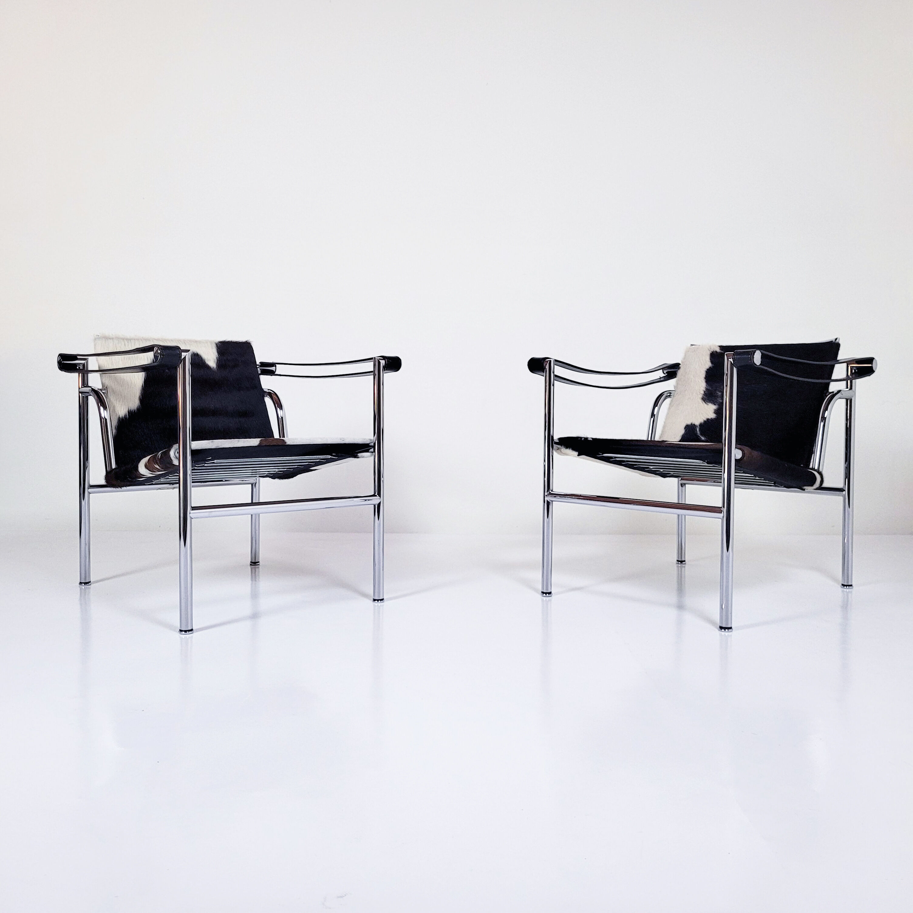 Fauteuils LC1, Le Corbusie, Le Corbusier | Selency