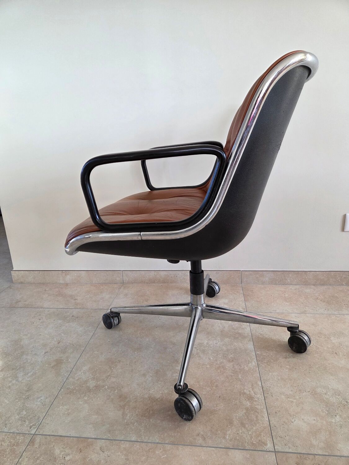 Fauteuil design Charles Pollock pour Knoll | Selency