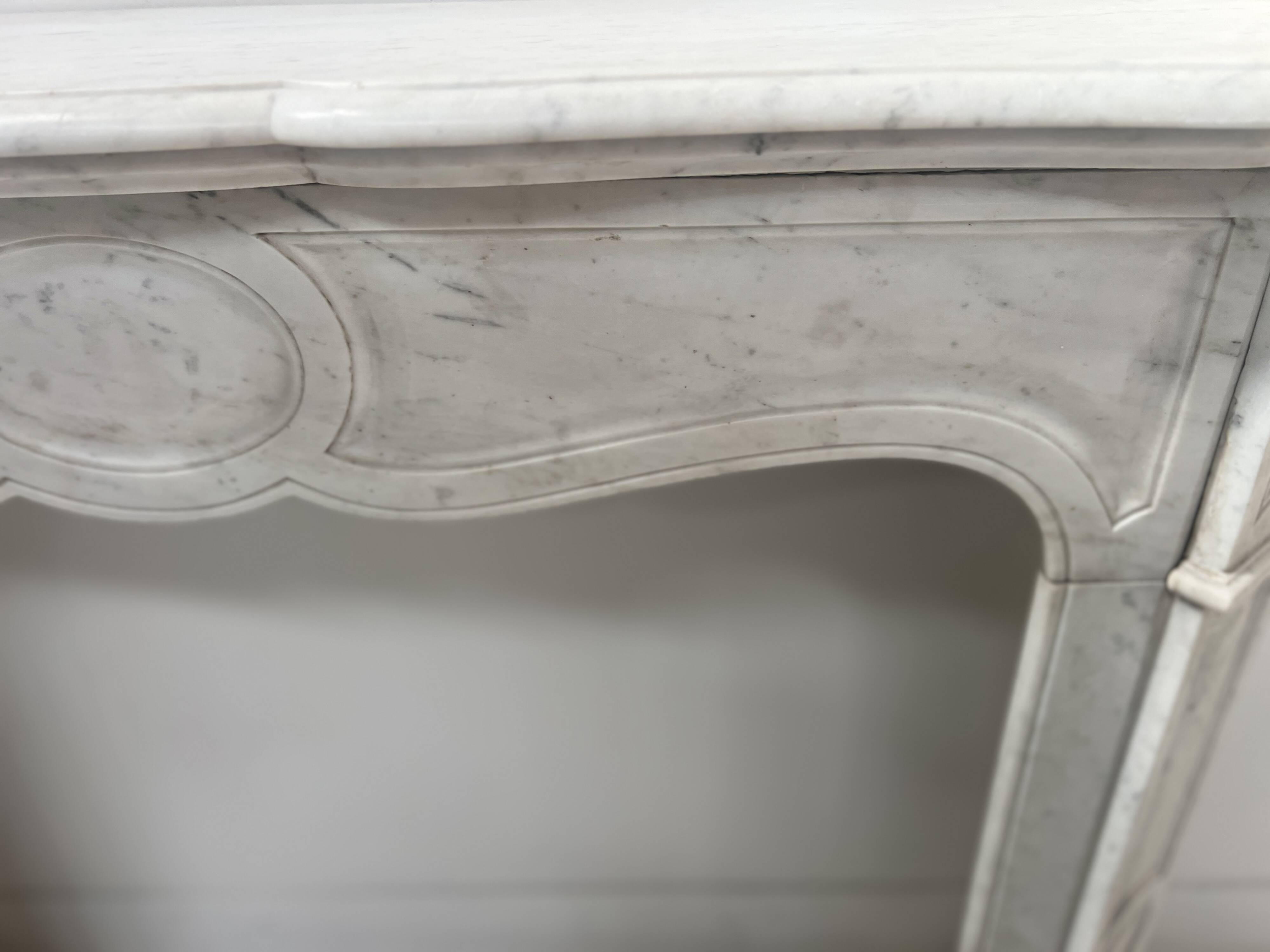 Cheminée de style Louis XV Model Pompadour Marbre blanc de Carrare XX ...