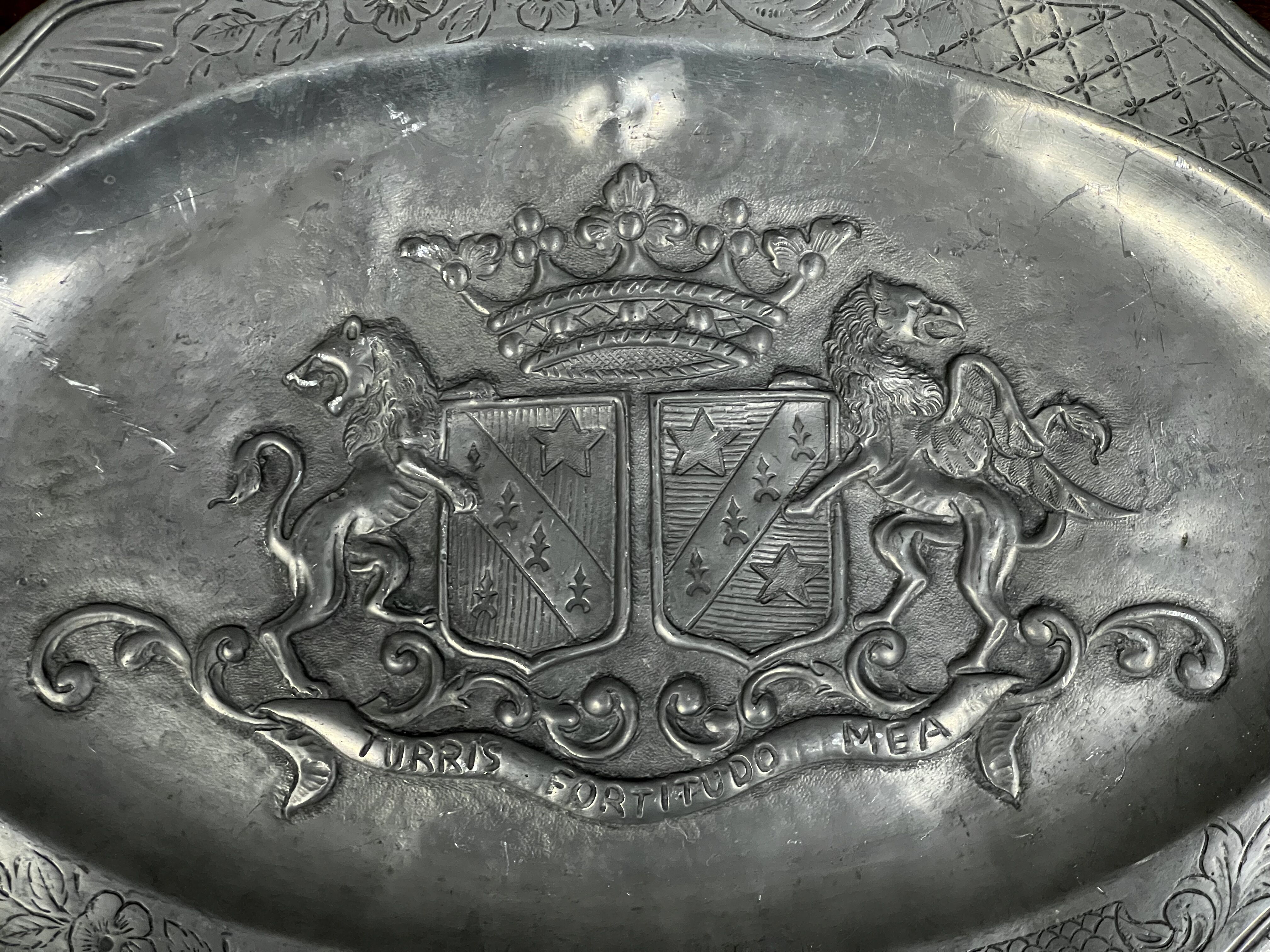 Three pieces of pewter shape period 18th and 19th century | Selency