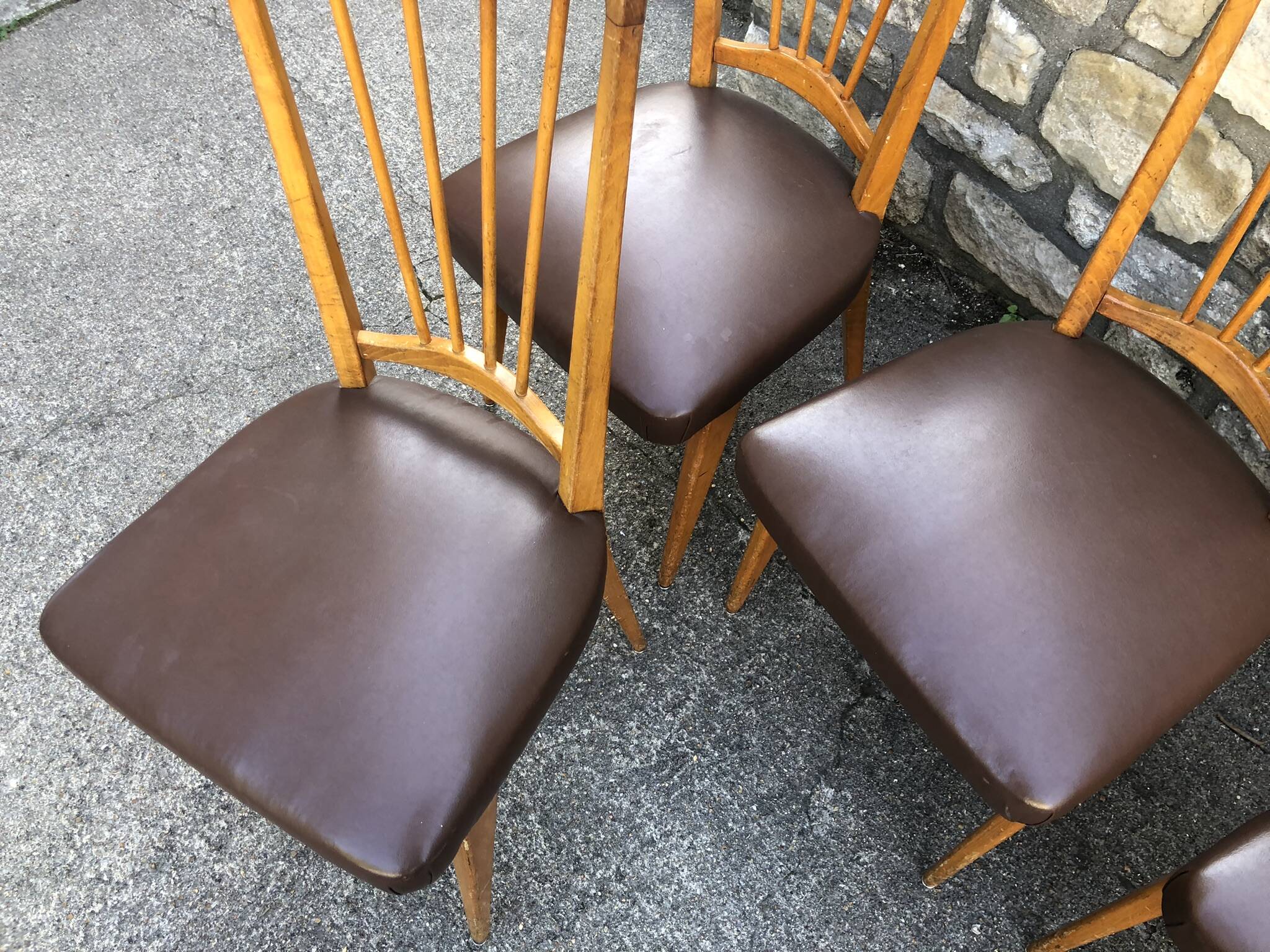 Série de cinq chaises vintages | Selency
