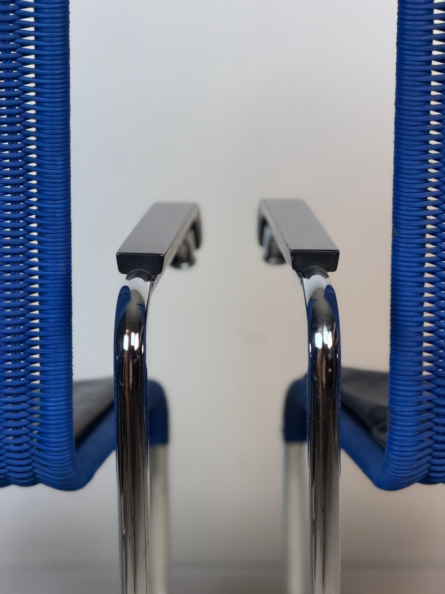 Paire de chaises Cantilever D25 Marcel Breuer pour Tecta – Bauhaus ...