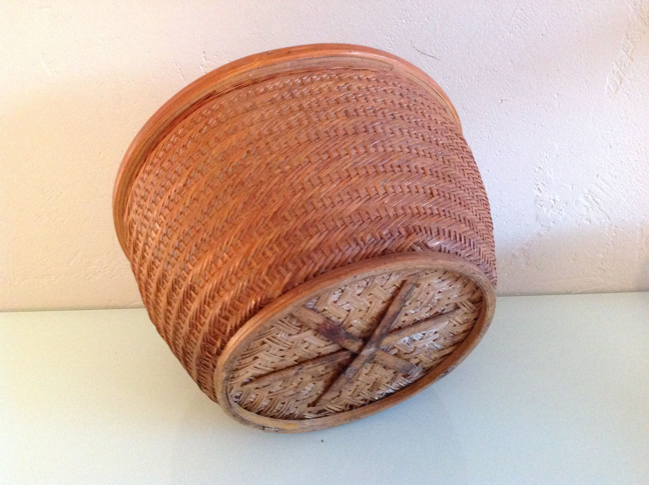 Cache pot en osier tressé vintage années 60/70 | Selency