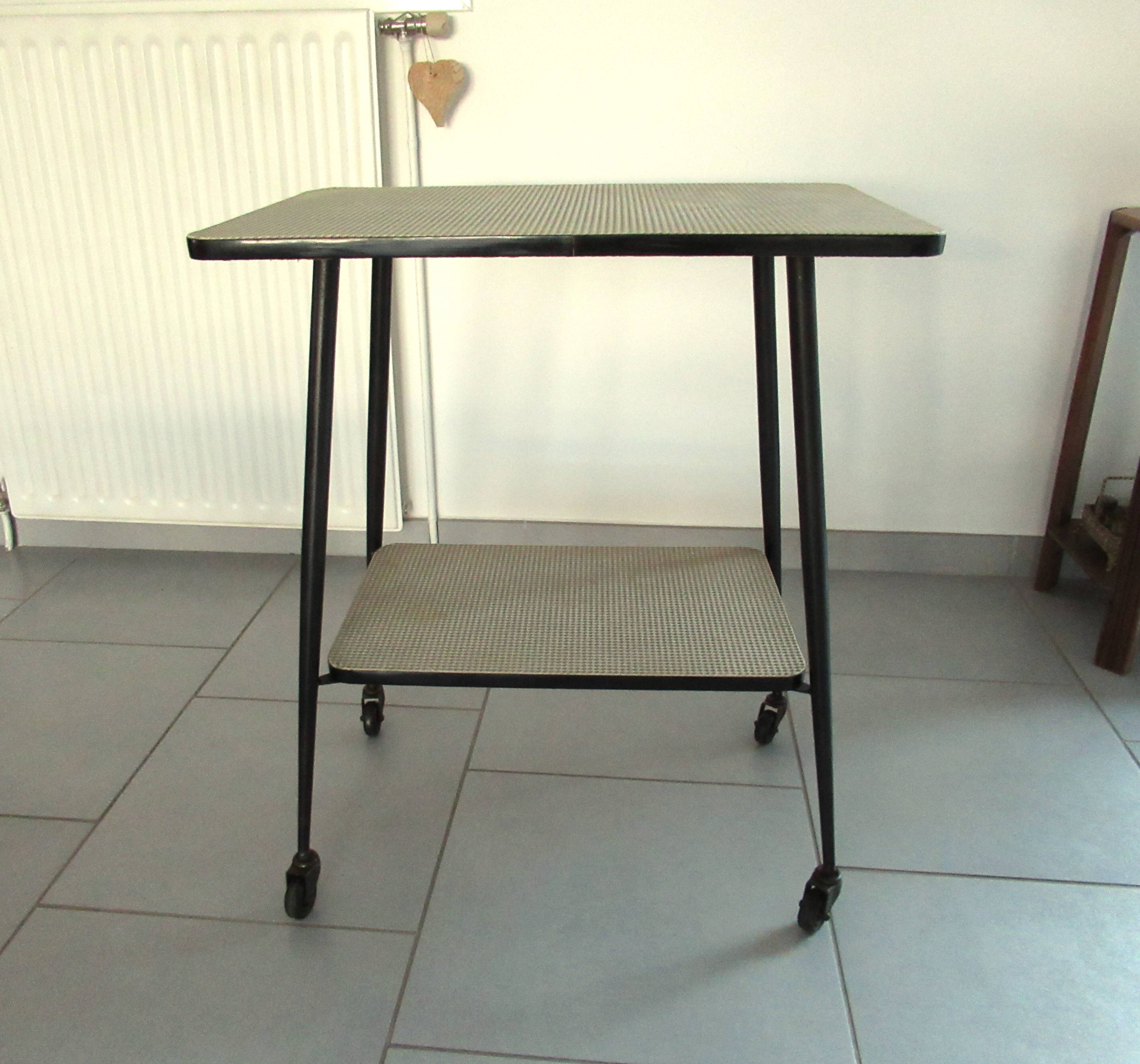 Table télé ou desserte à roulettes dessus plastifié-Vintage-années 60 ...