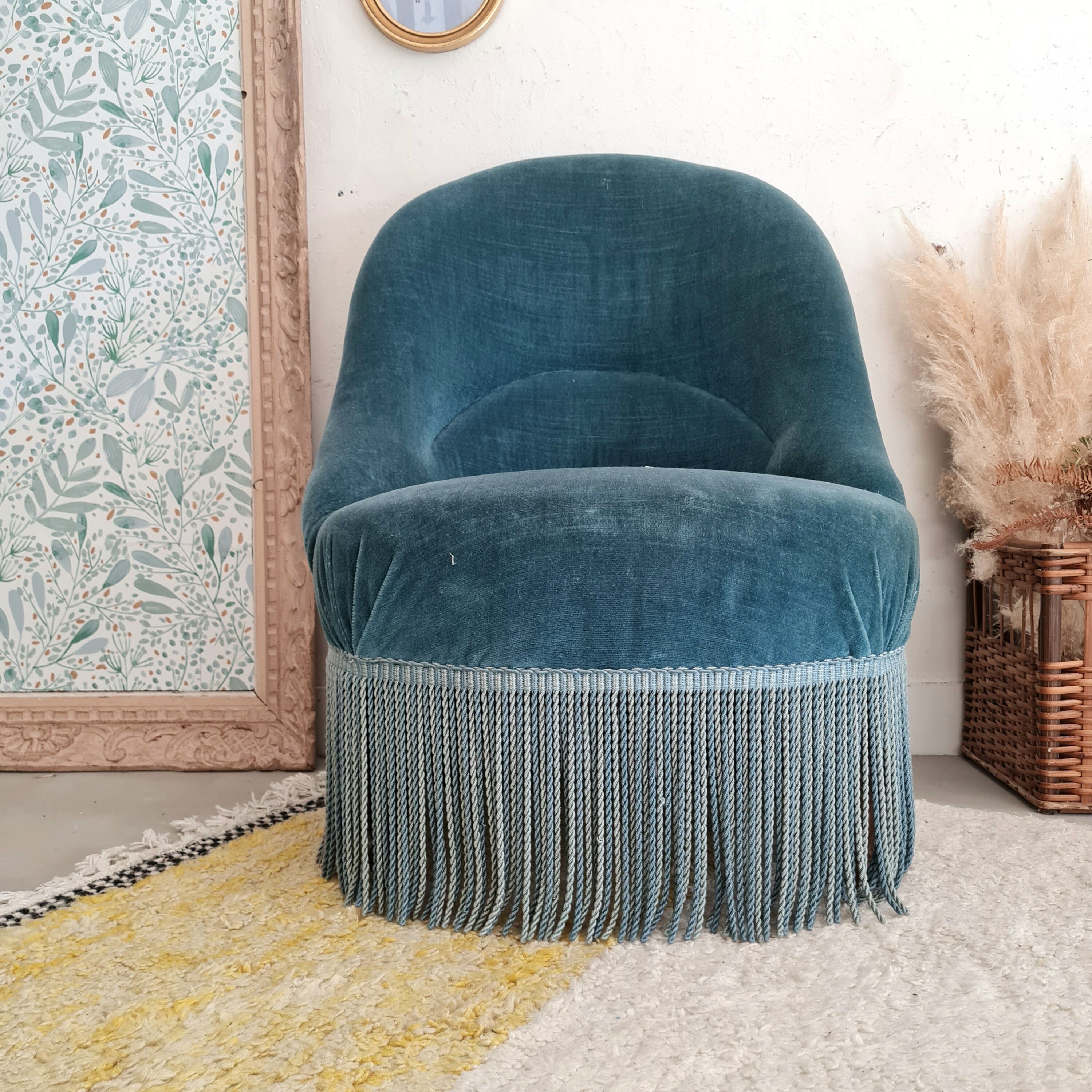 Fauteuil crapaud velours bleu à franges | Selency