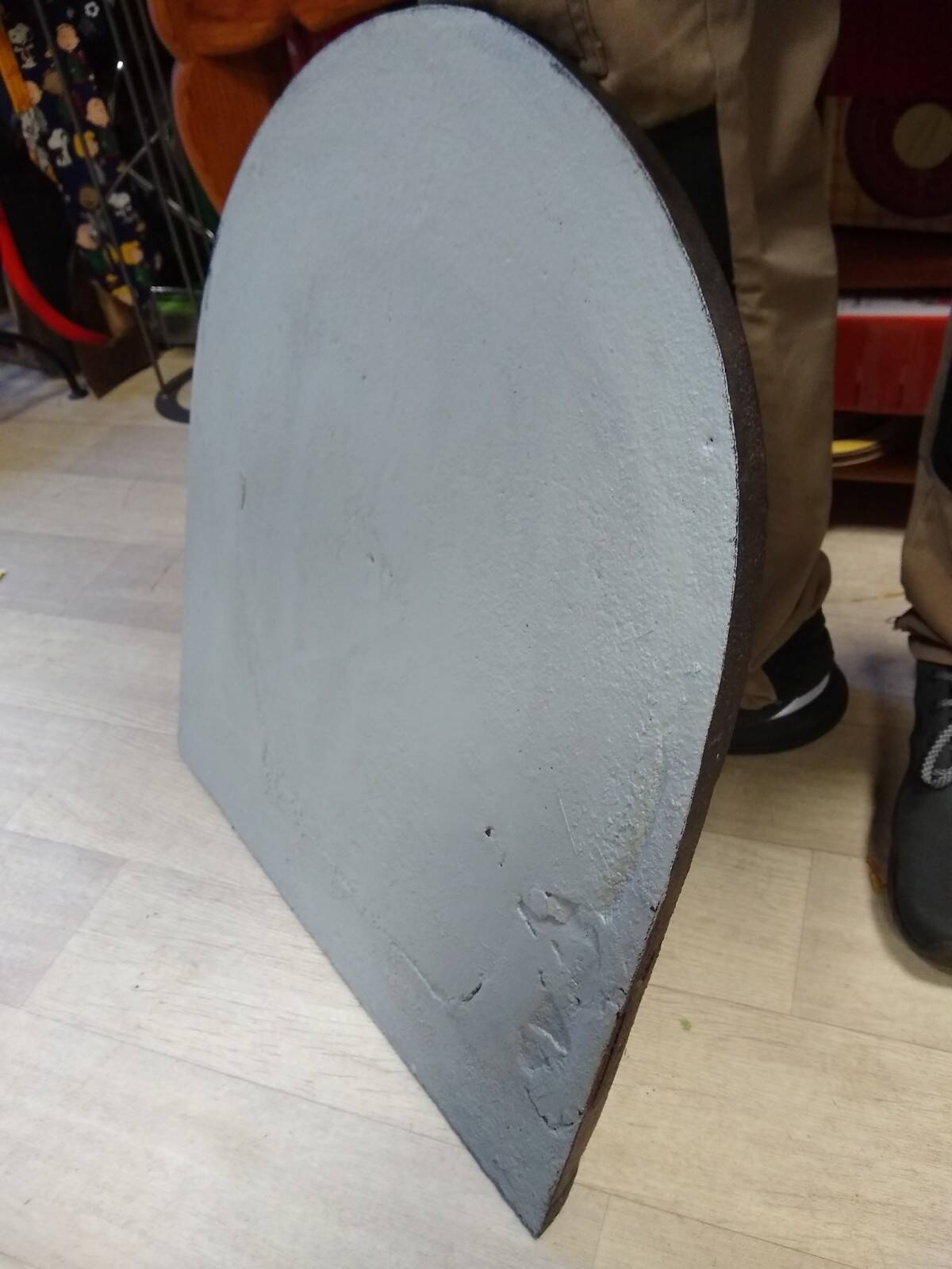 17th century cast iron fireplace base plate | Selency