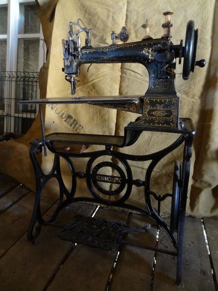 Machine a coudre en fonte Drossner et cie | Selency