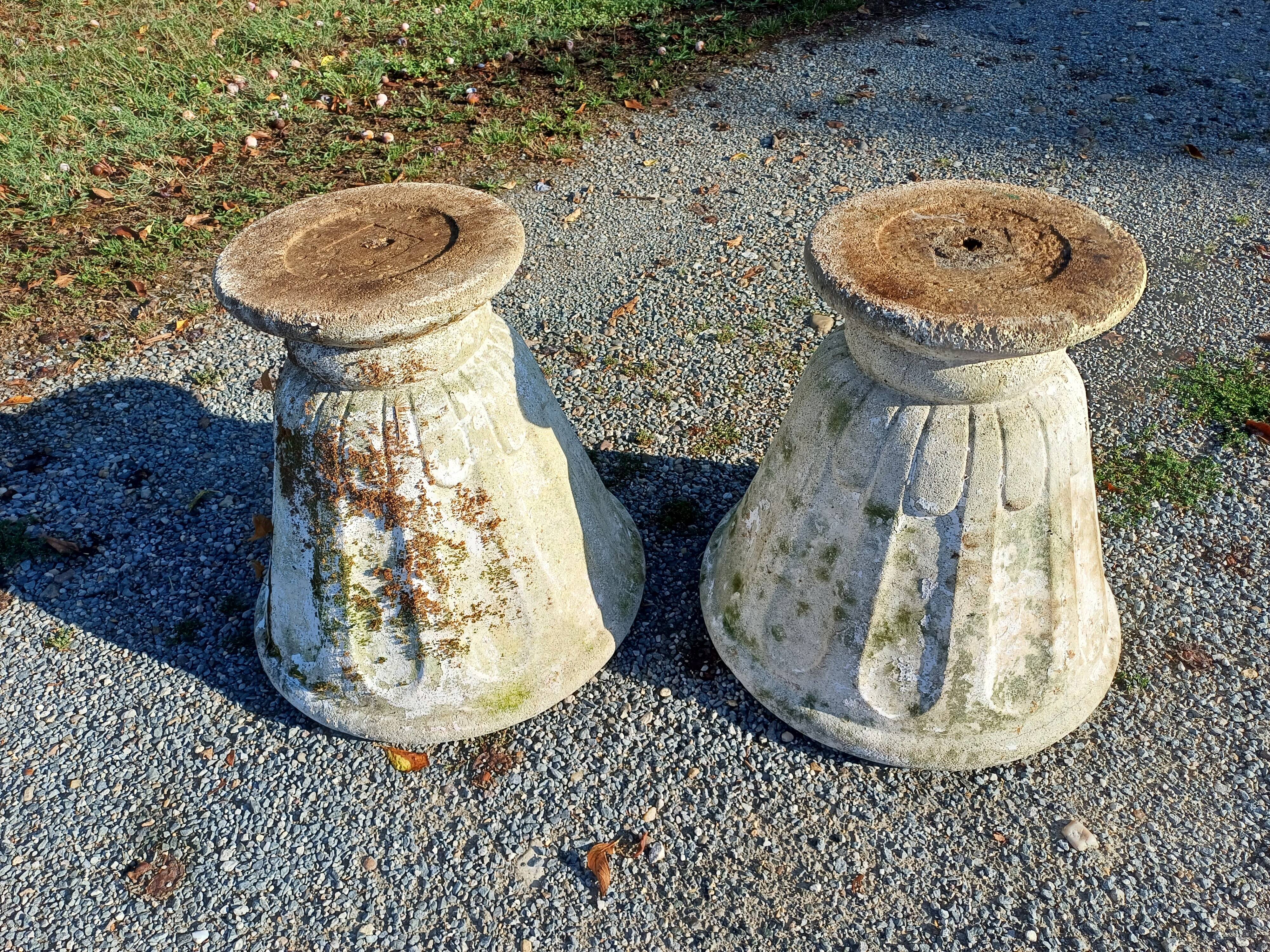 Paire de vases en pièrre reconstituées des années 60 grandon fréres ...