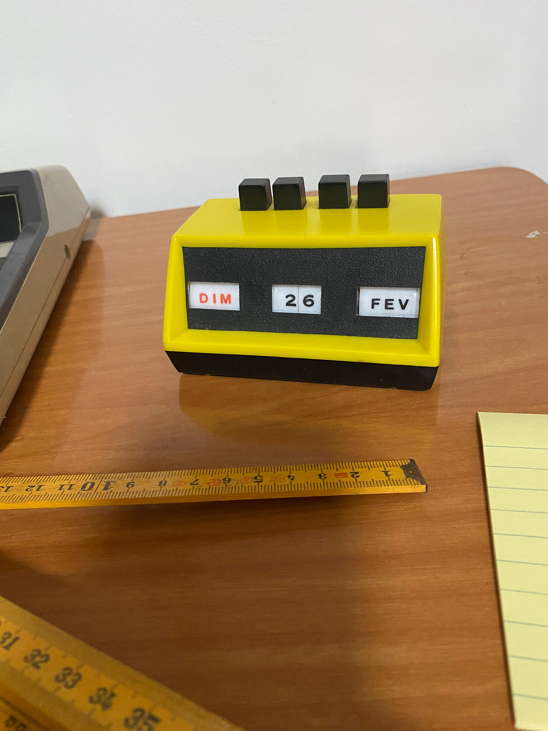 Calendrier perpétuel vintage 70 regd, uk | Selency